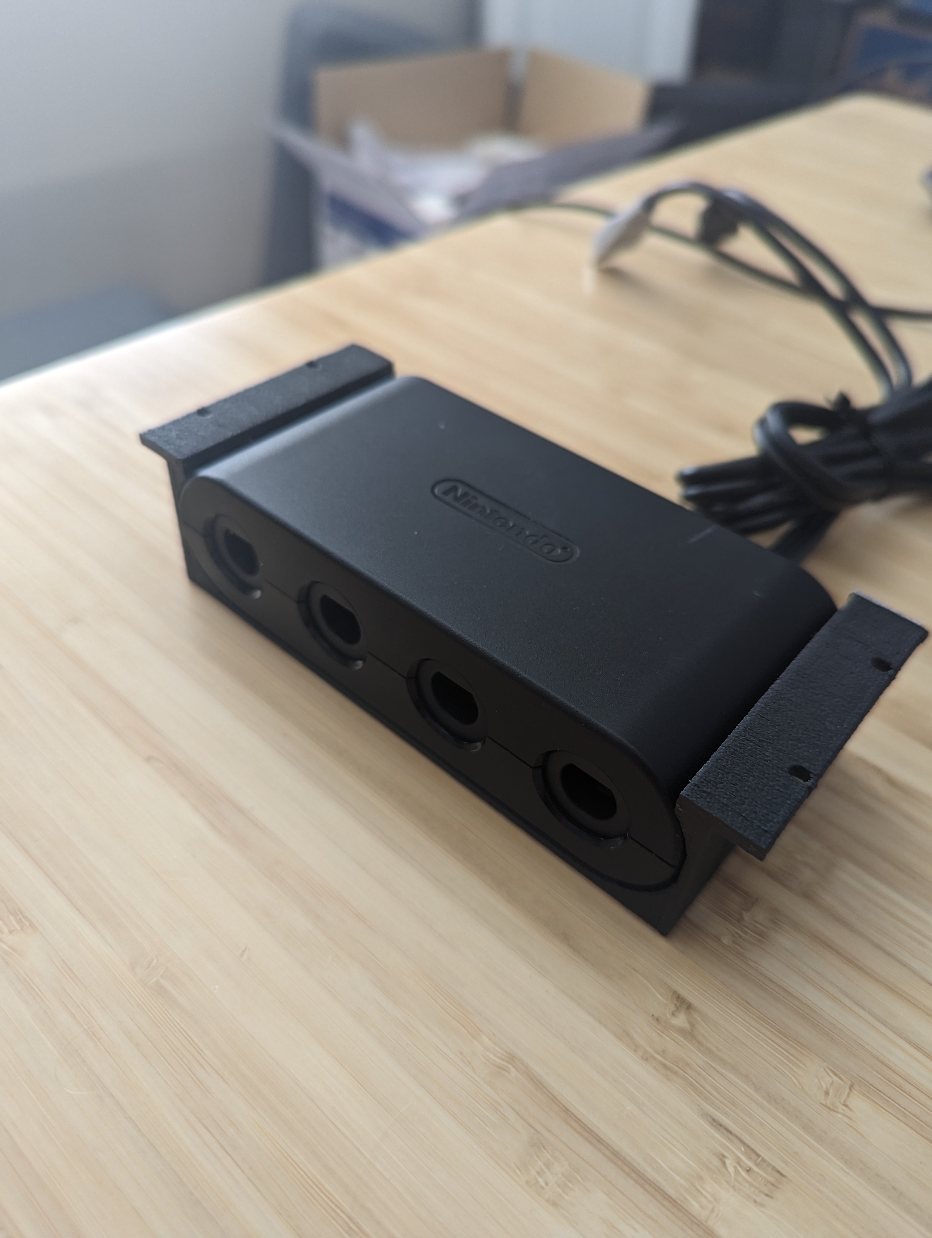 Gamecube WiiU adapter desk mount by Troy Davis | Download free STL ...