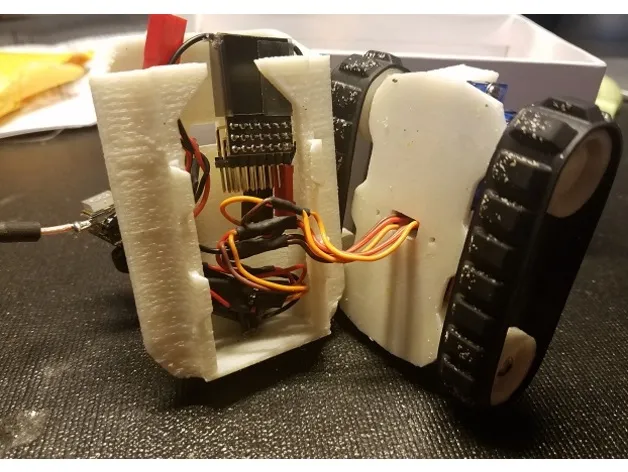 Tiny Servo Driven FPV RC Tank - Tiny Trak by M Reynolds | Download free ...