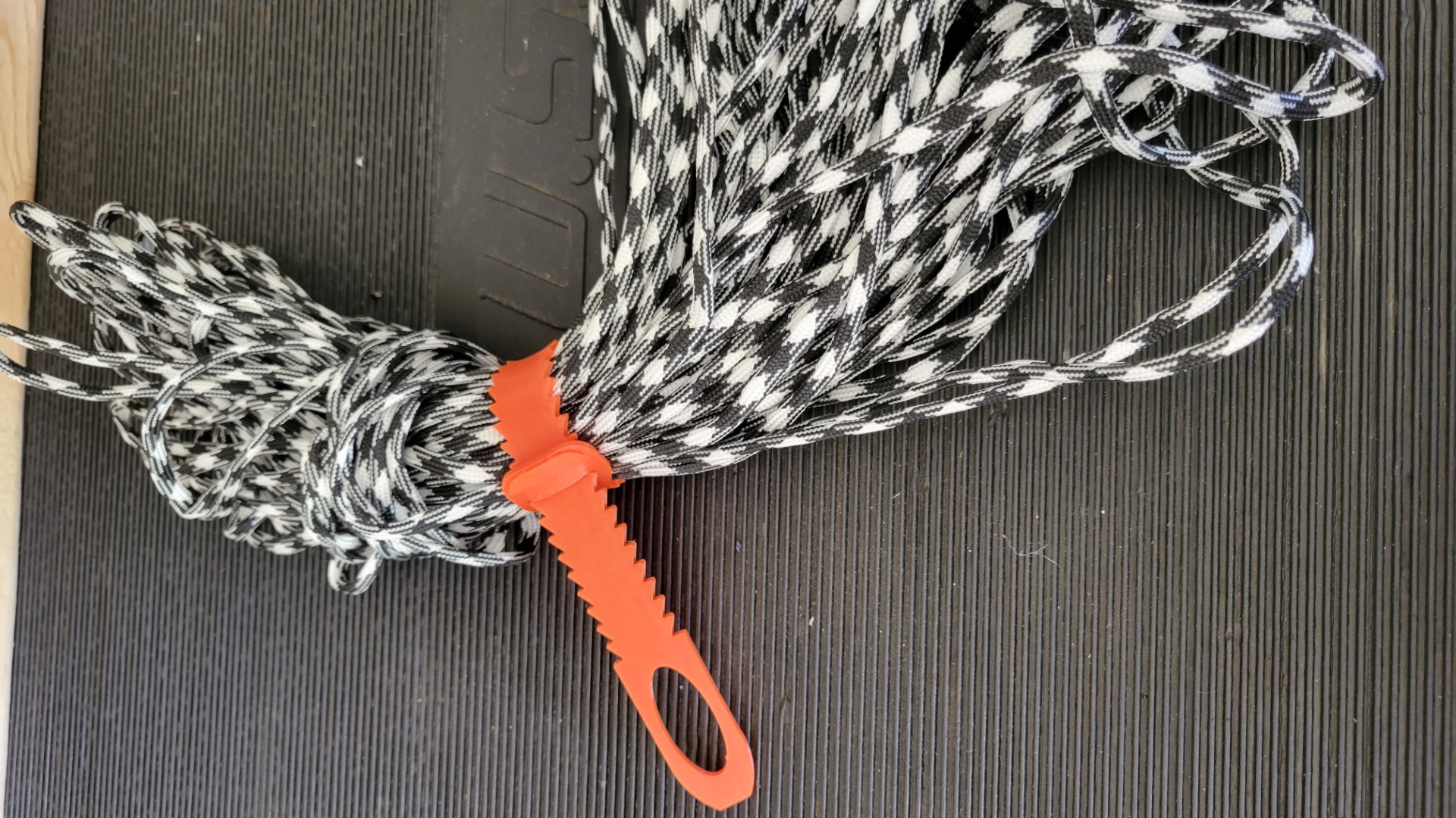 Cable and Cord Straps by olendorf | Download free STL model ...