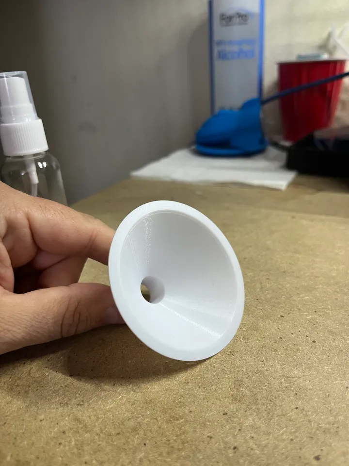 Small Funnel for 50ml Spray Bottle by Mtechnic | Download free STL ...