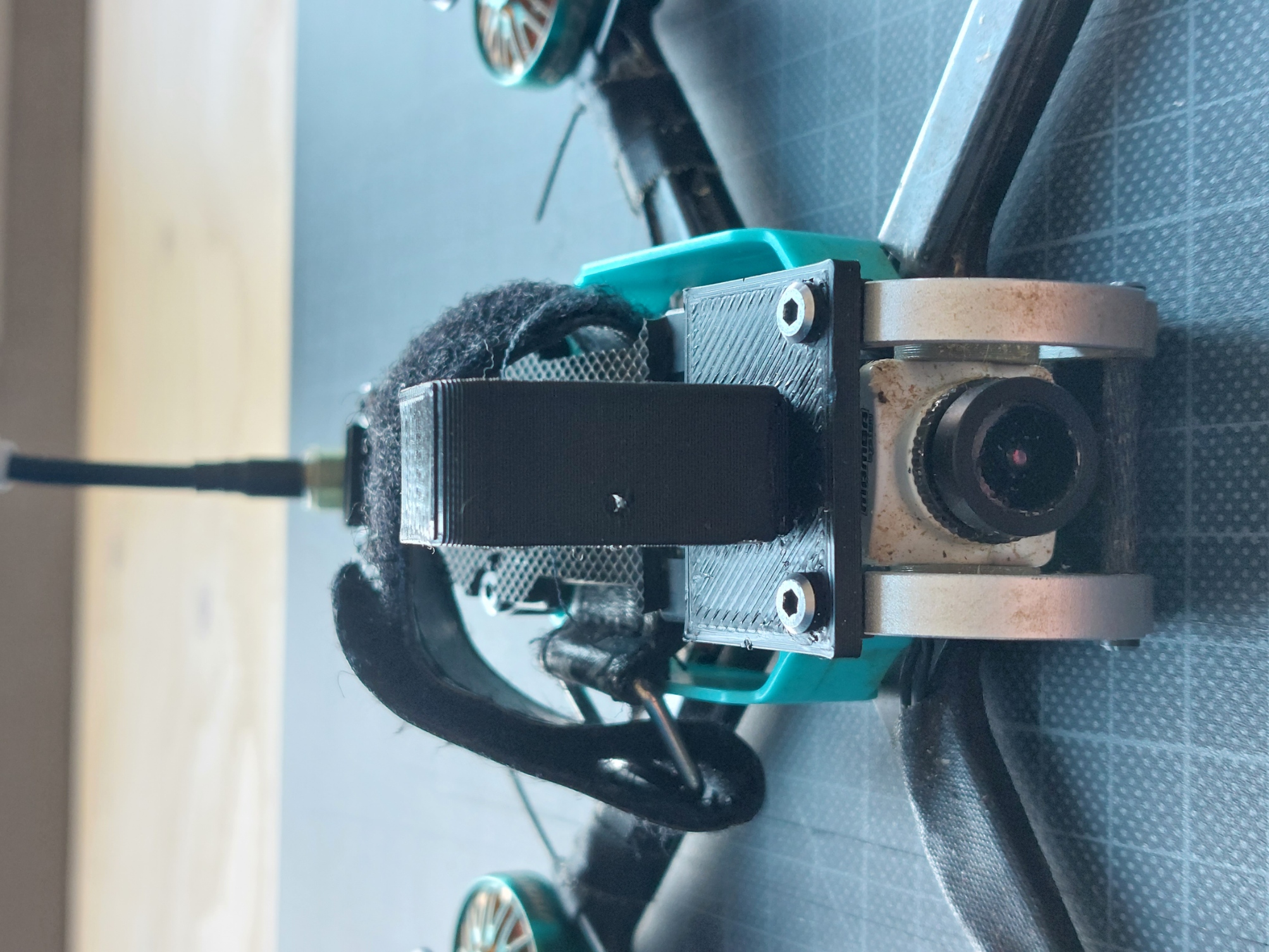 Caddx Peanut mount for Diatone Roma F4 by PrintingW | Download free STL ...