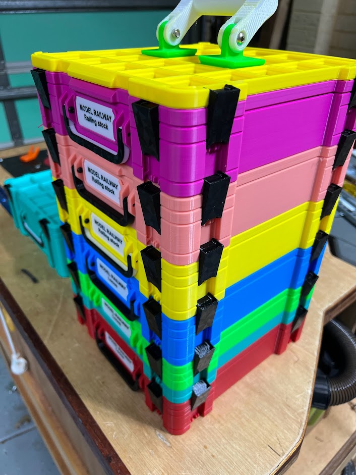 Gridfinity 5x5 storage box top with handle by robertgriffiths ...