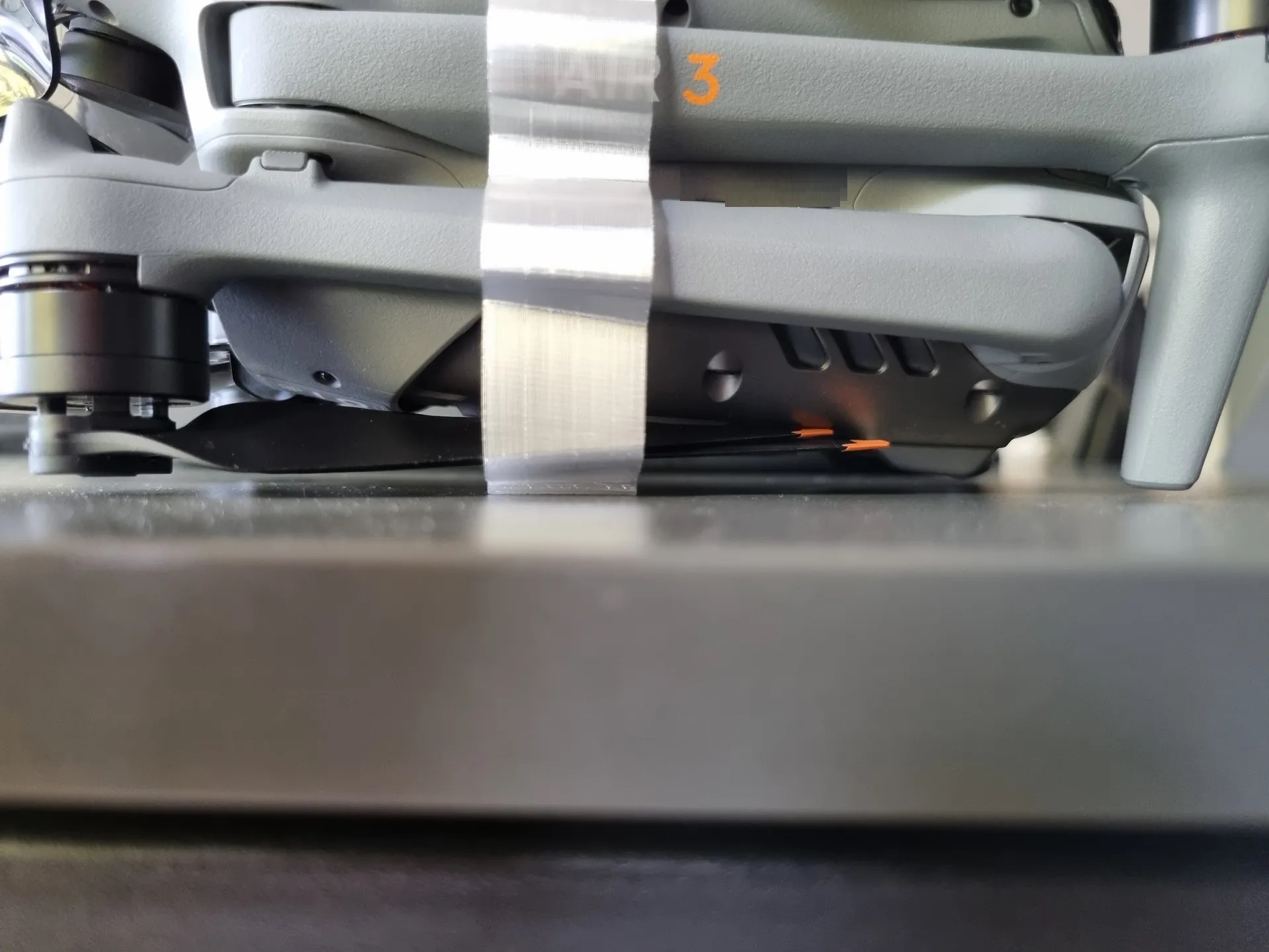 DJI Air 3 Propeller Holder V2 von Jens | Kostenloses STL-Modell ...