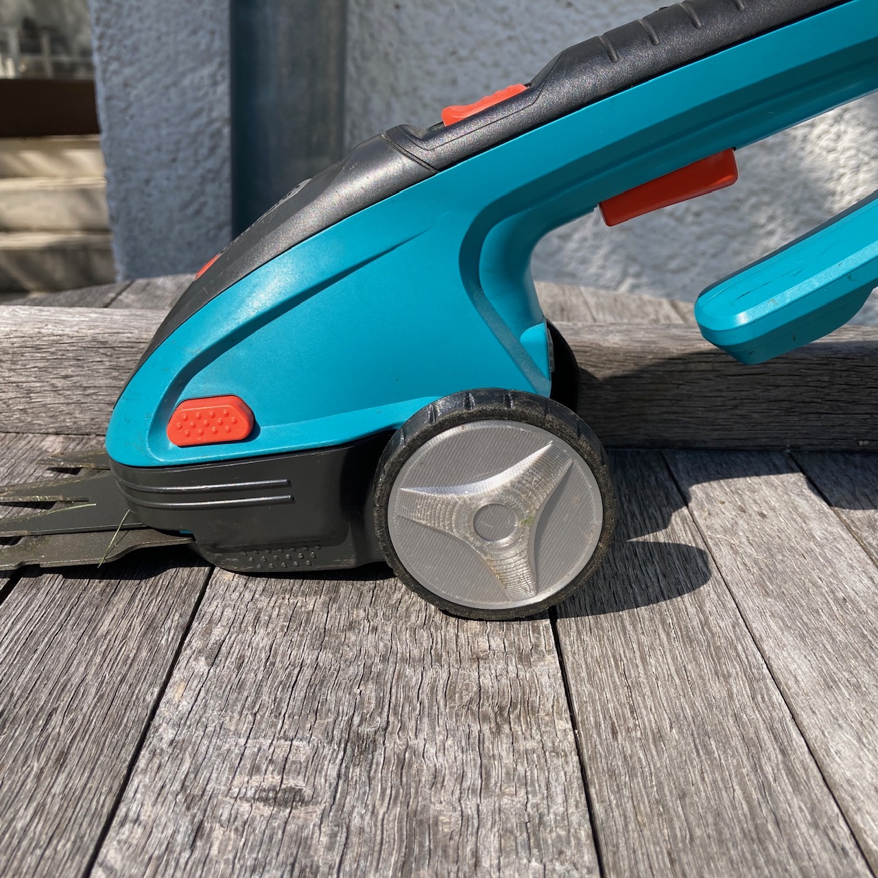 Gardena wheels for trimmer by Jan möller | Download free STL model ...