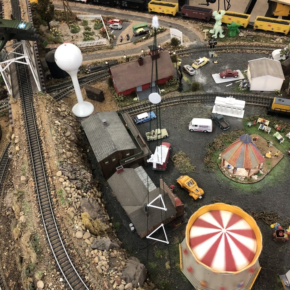 HO Scale Spacers used to build Comunications Tower with Cell and ...