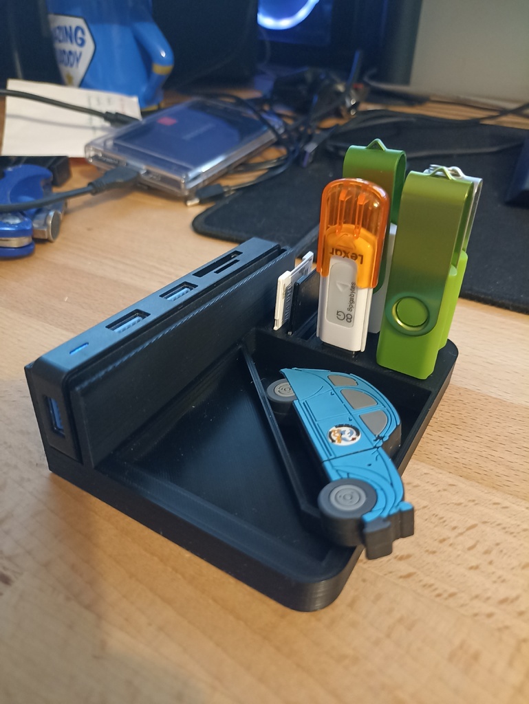 Tuspy USB Hub Card Holder by charles pflieger | Download free STL model ...