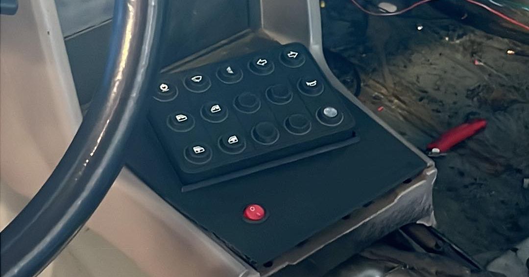 Blink Marine 15 Keypad Mount by Chapstik | Download free STL model ...