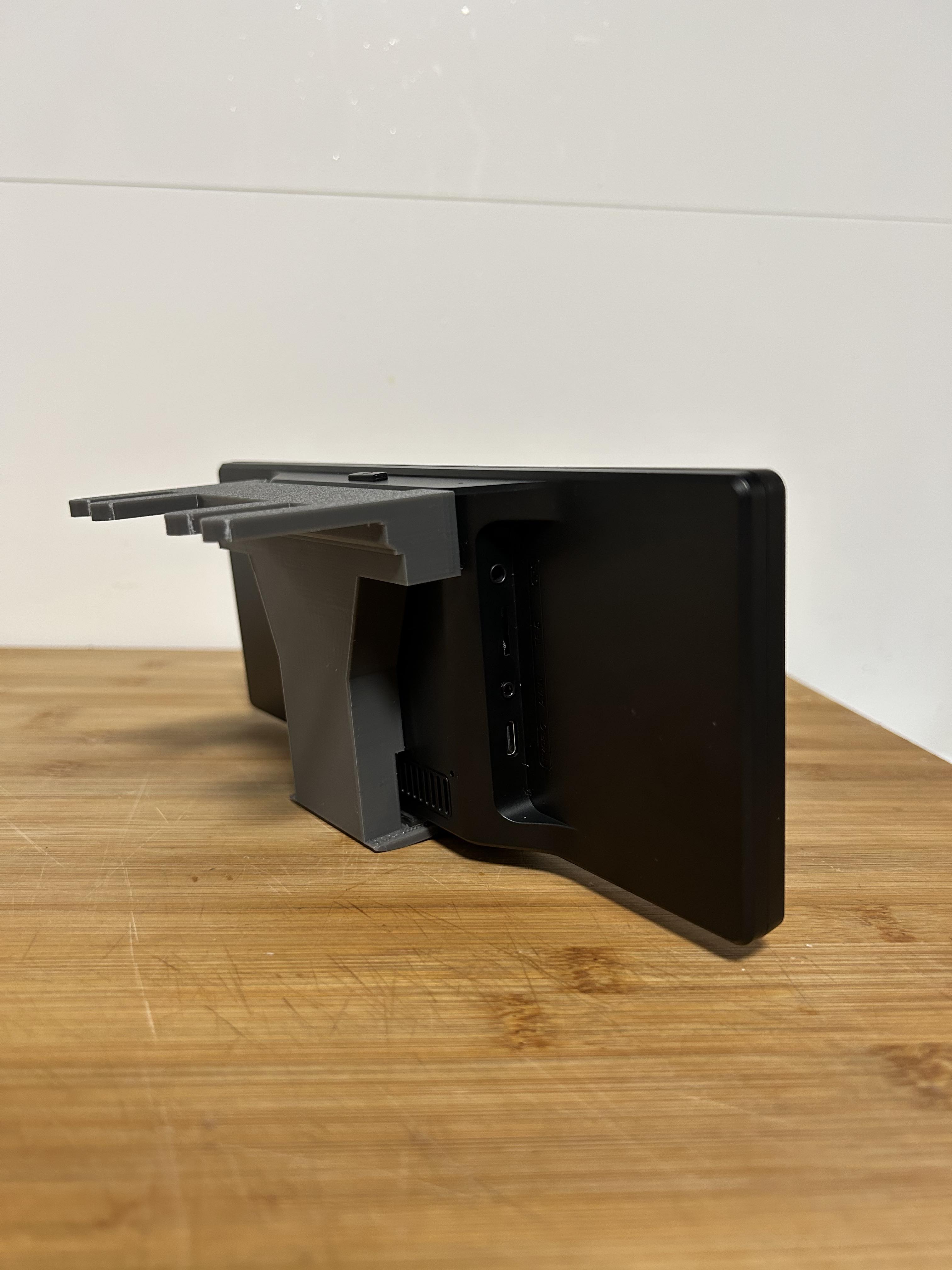 Carplay, Android Auto 10"- CD car mount by ninny | Download free STL ...