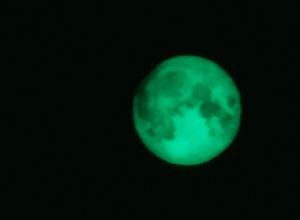 Glow-in-the-dark realistic moon by KAPPA3D | Download free STL model ...