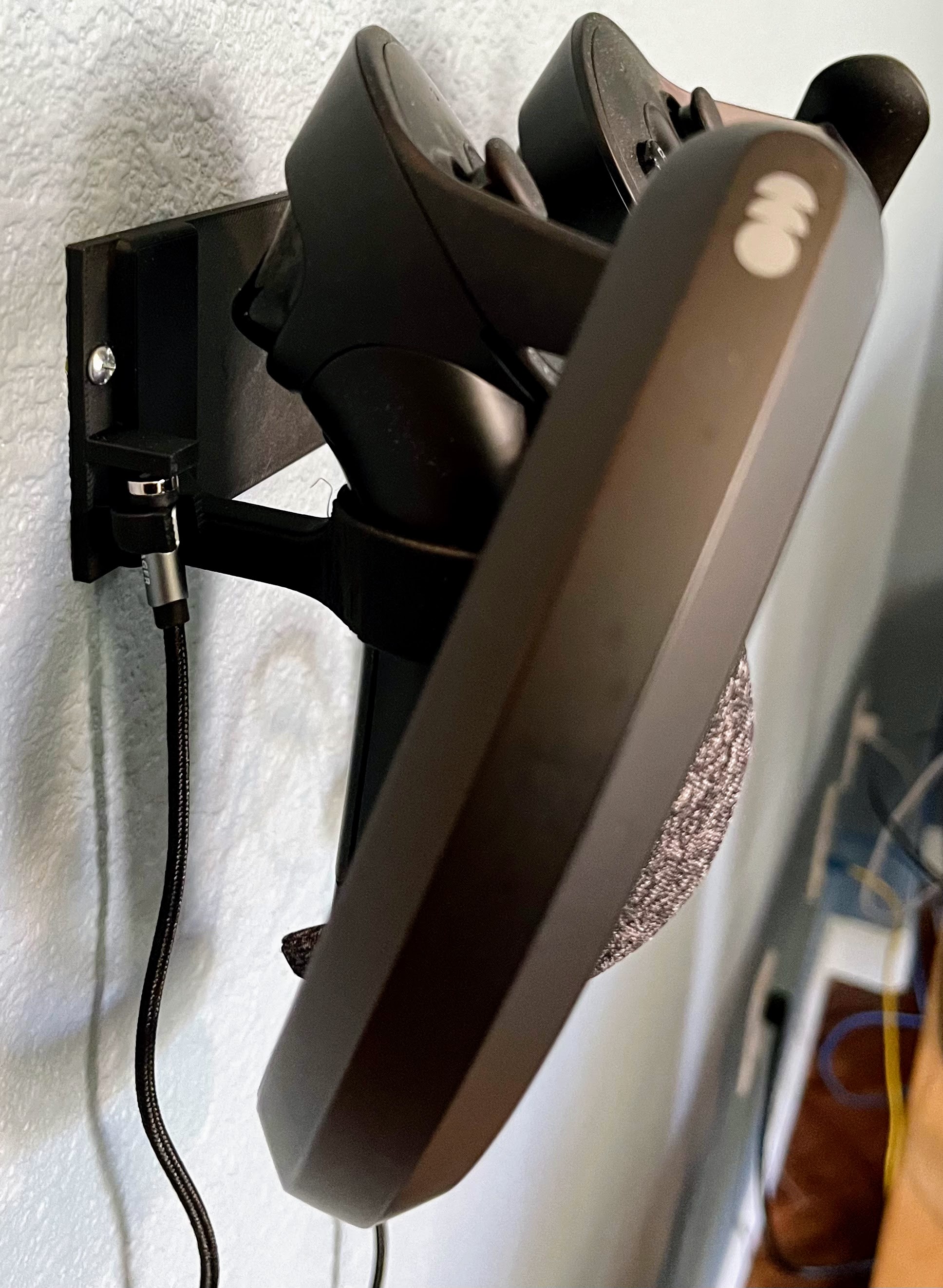 Valve Index Controller Wall Mount w/ Cable Holder by Phil | Download ...