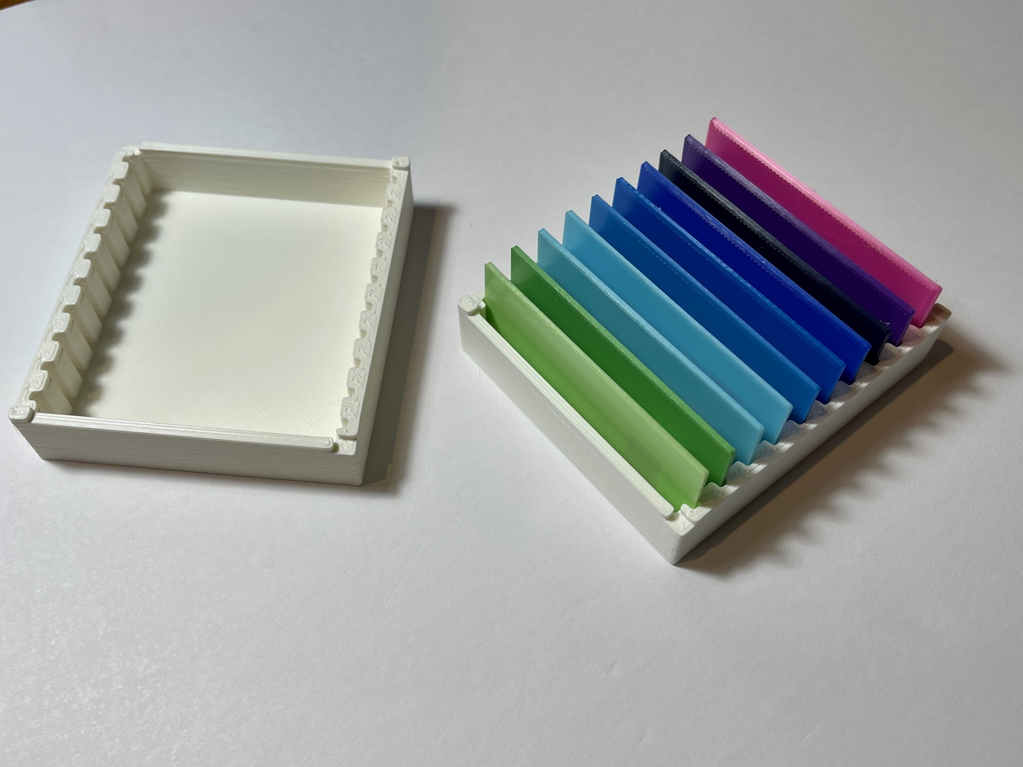 Filament Color Swatch Box or Tray by Real 3D Prints | Download free STL ...