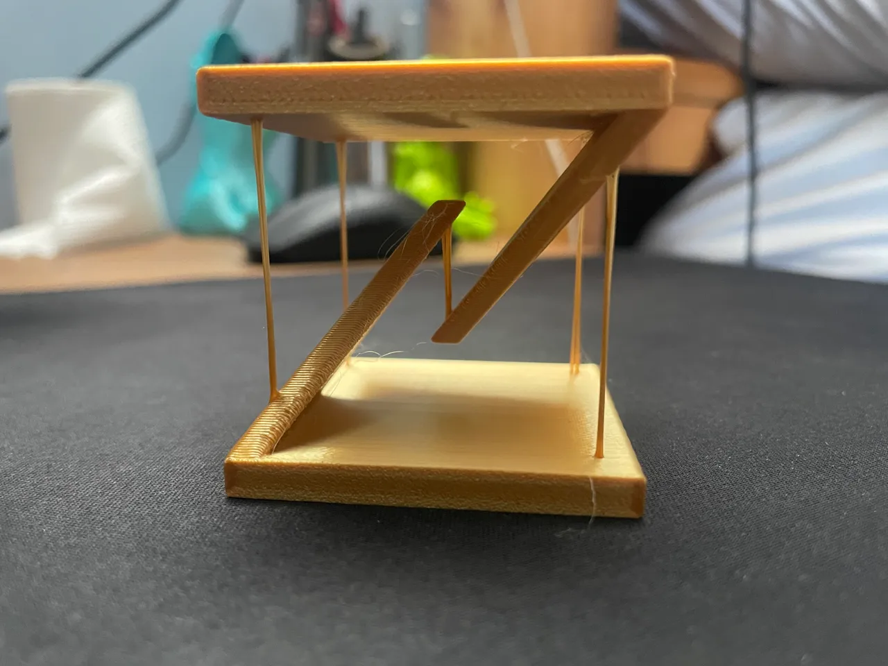 Floating Table (No supports & Print in place) by Roan.S | Download free ...