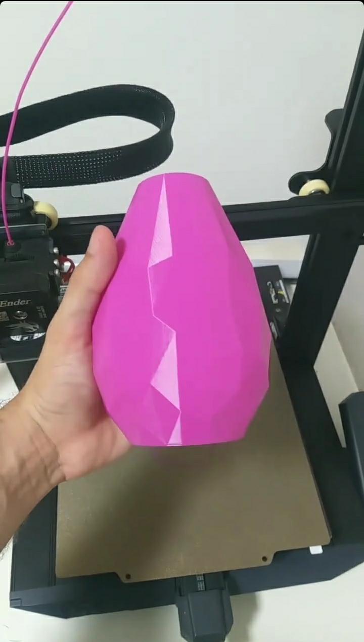 Low Poly Vase by Wander 3D | Download free STL model | Printables.com