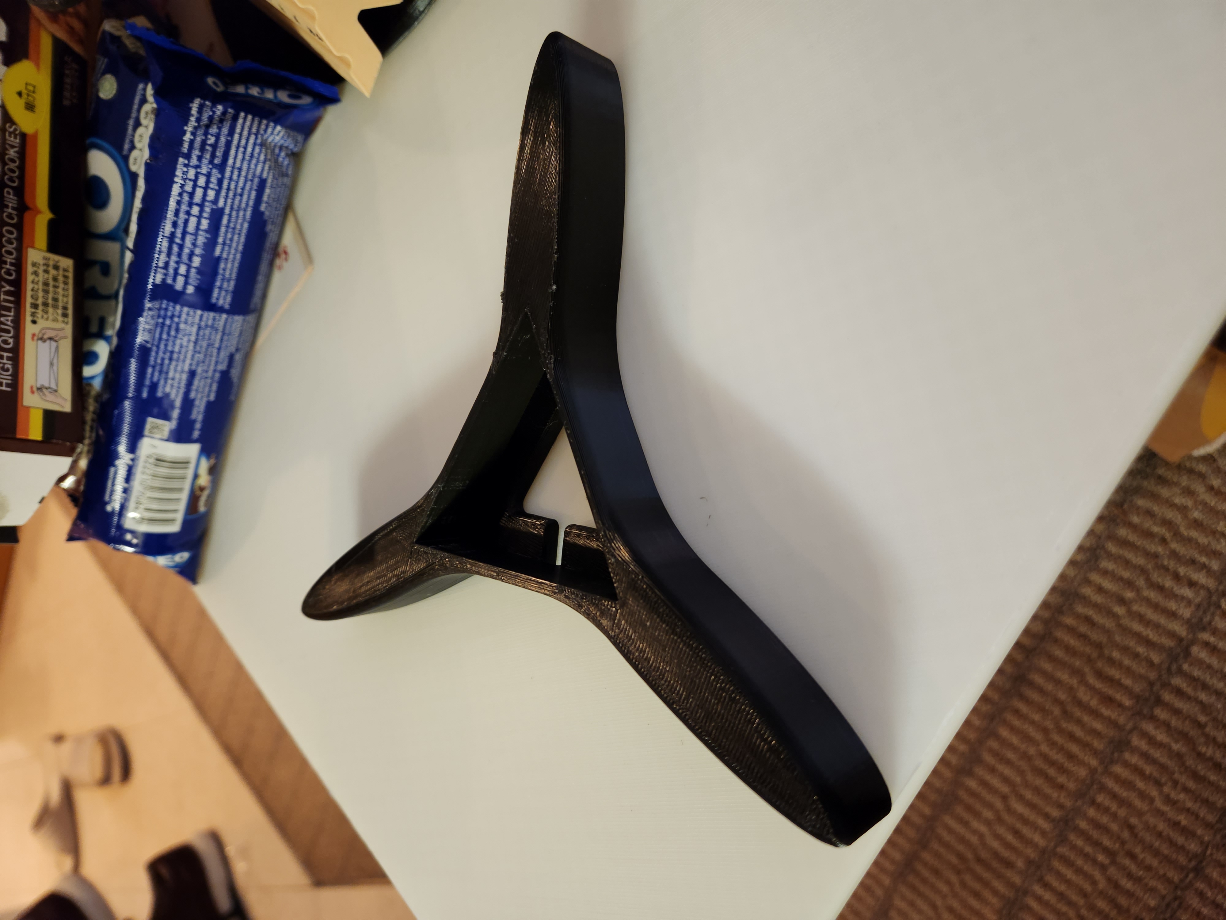 INDUSTRIAL LIKE HEADPHONE HOLDER by Anthony Chang | Download free STL ...
