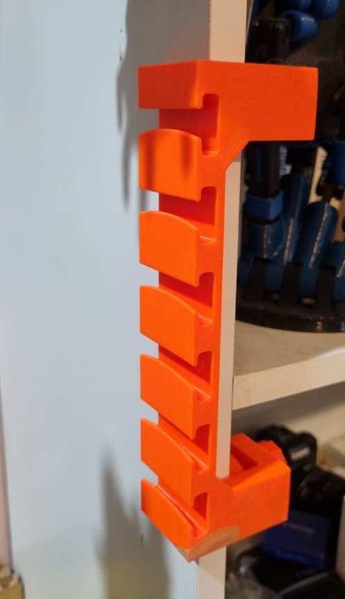 Side-mounted Cable Organizer by SimplyHong | Download free STL model ...