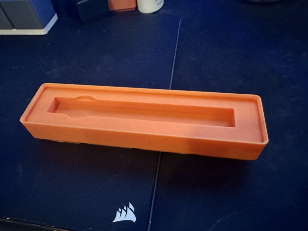 Gridfinity 1x4 Milwaukee Flashlight Holder, lip, with magnets by Tony ...