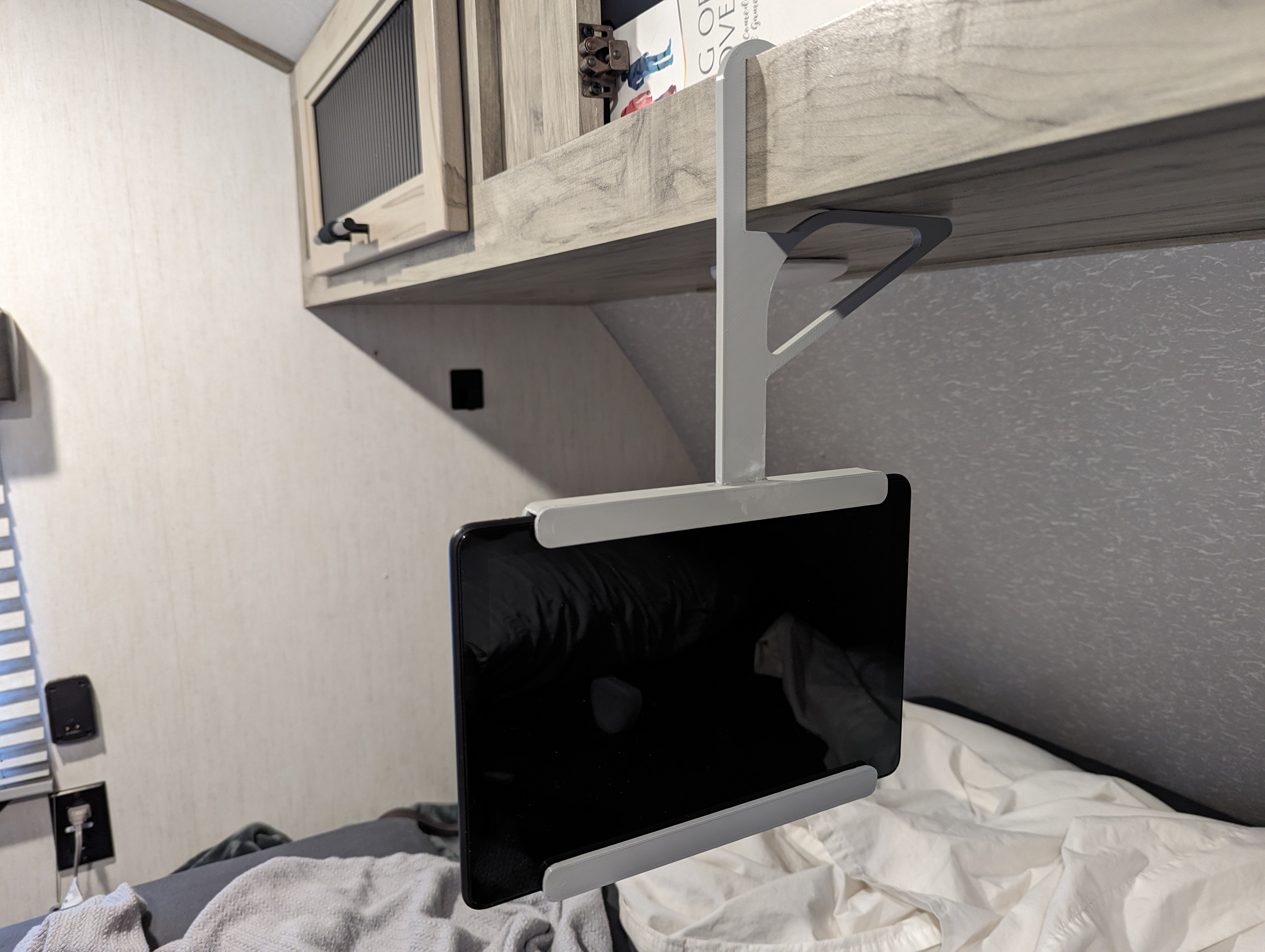 Tablet holder for trailer cabinet by bh10395 | Download free STL model ...