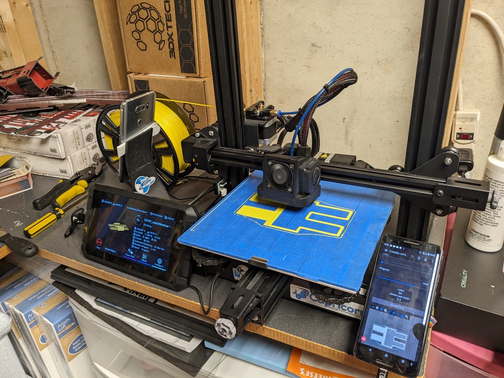 Hotwheels/Matchbox side by side racetrack wall connector mount by Aaron ...