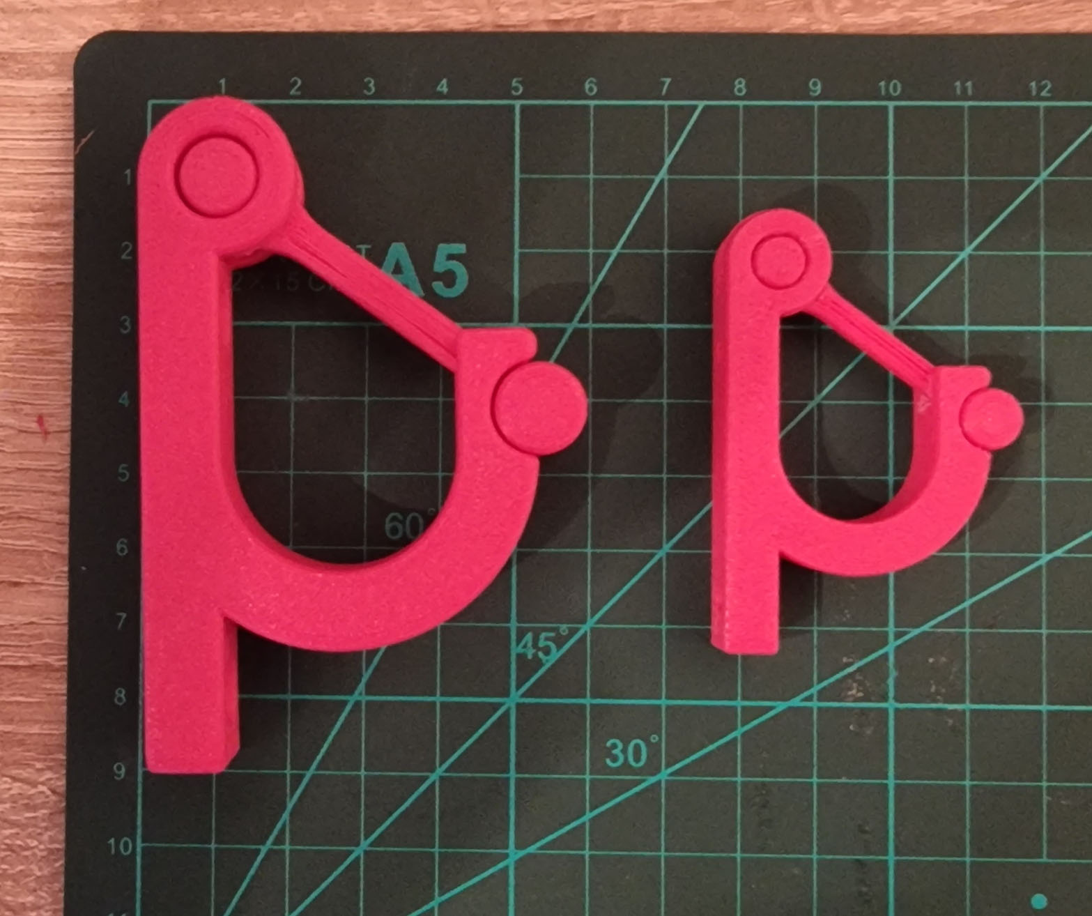 Wall Clip by Derrough | Download free STL model | Printables.com