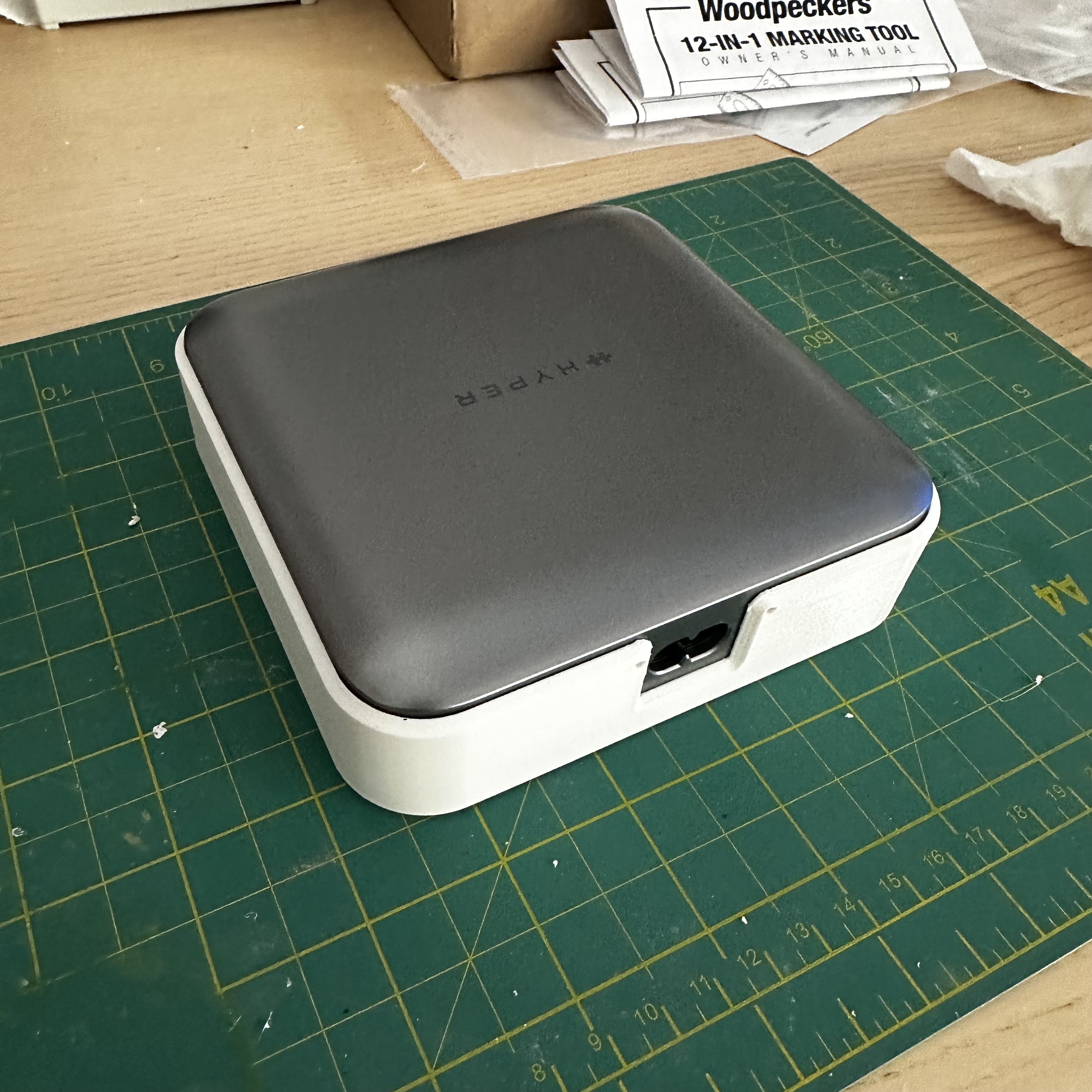 Hyper Thunderbolt Hub Keyhole Peg Mount by SirPrintsALot | Download ...