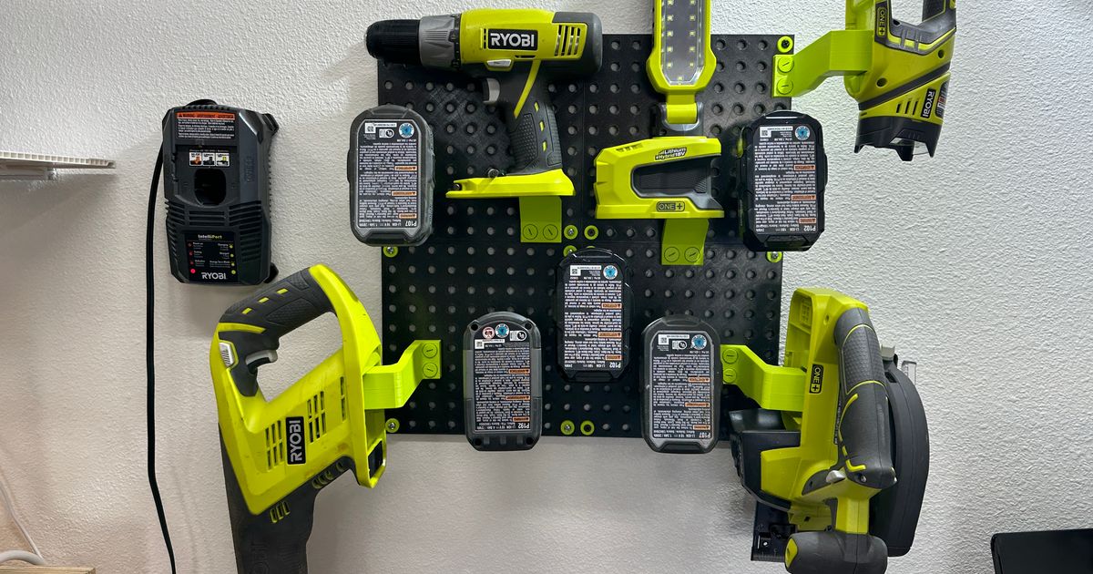 Screw Wall Ryobi by Rob Beast (All Things STL) | Printables Store