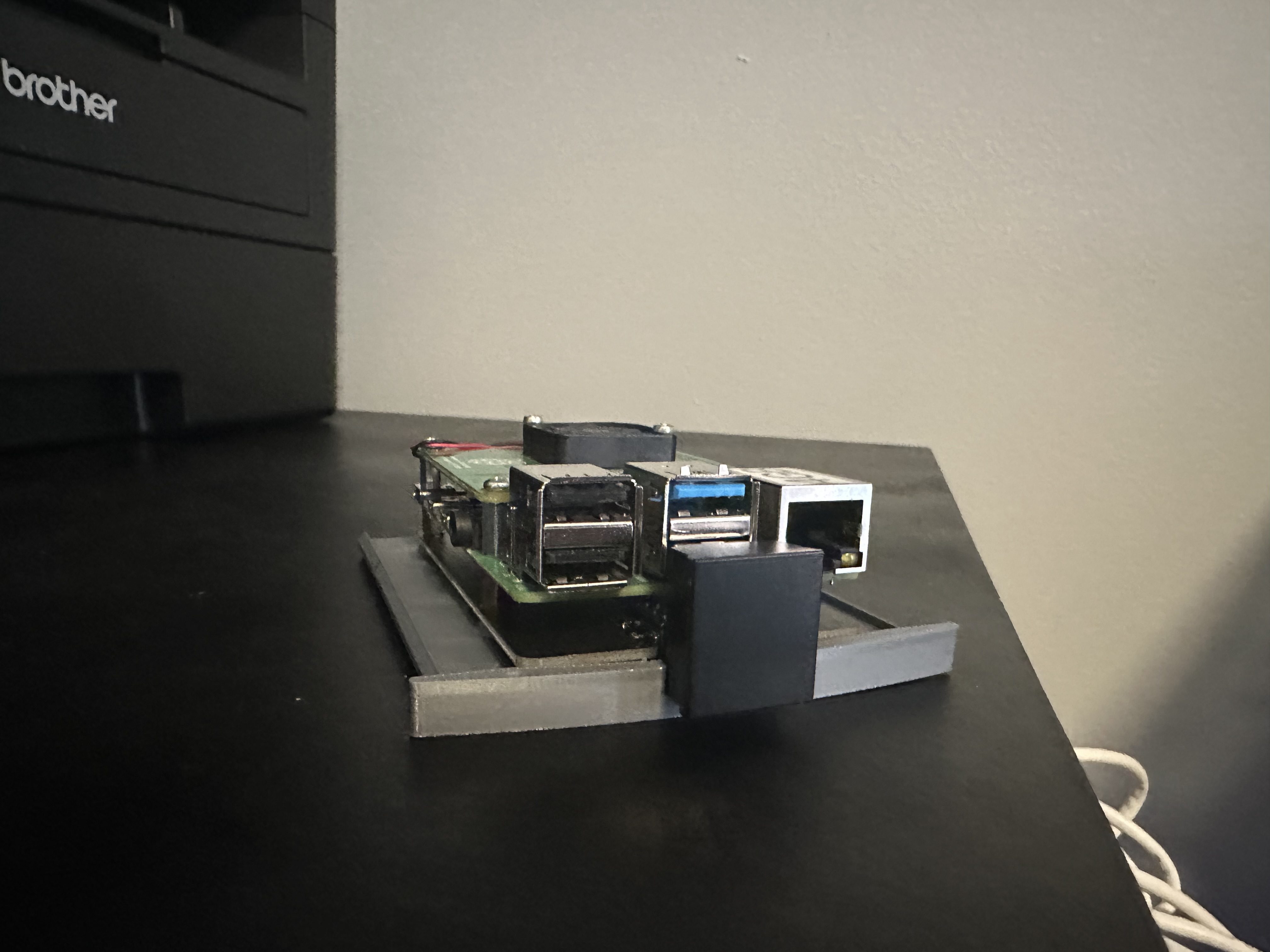 Pi4 with SSD Sled by nurotikpanda | Download free STL model ...