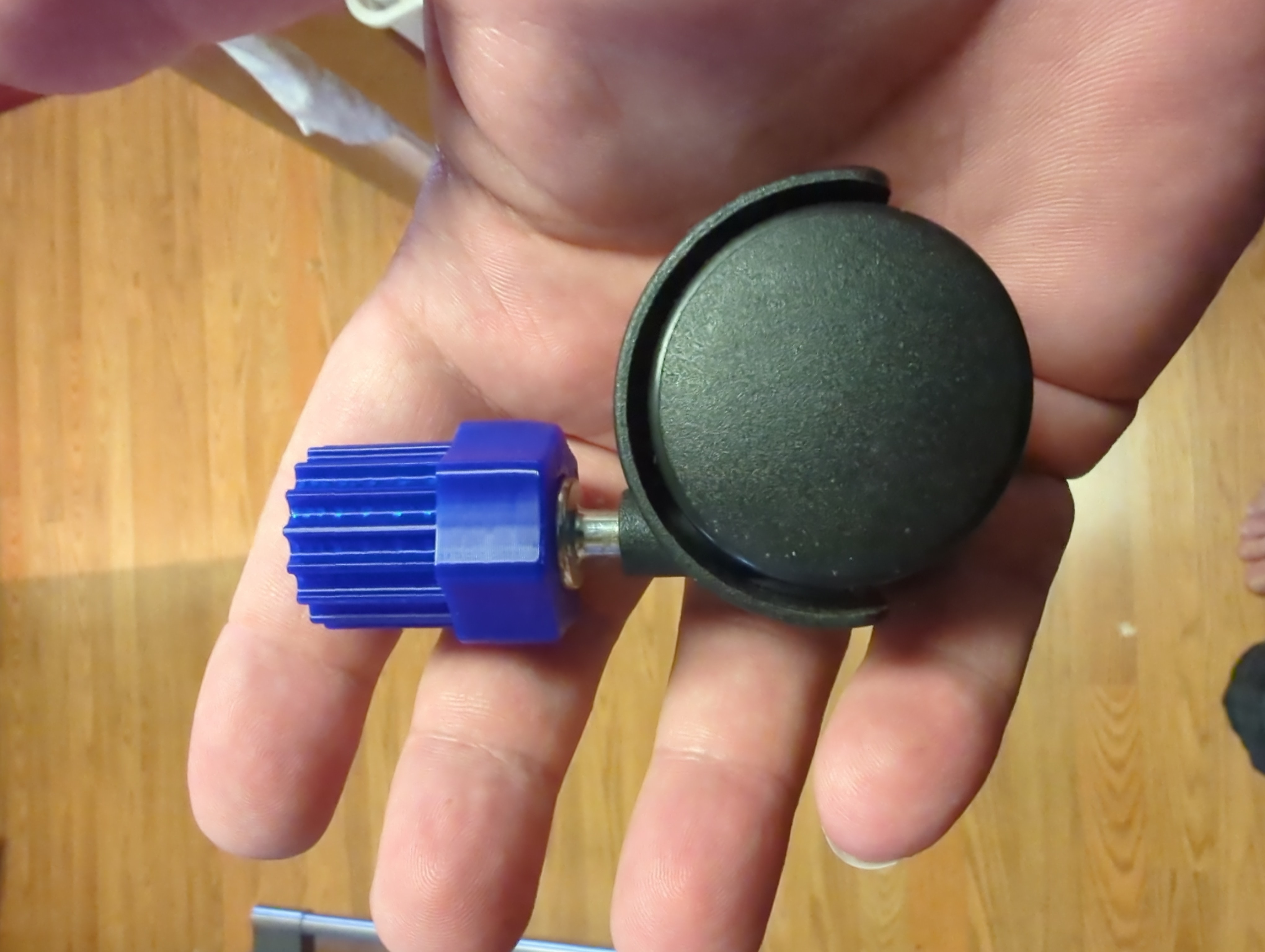 Pipe/Conduit to Caster Adapter by Overall Makerworks | Download free ...