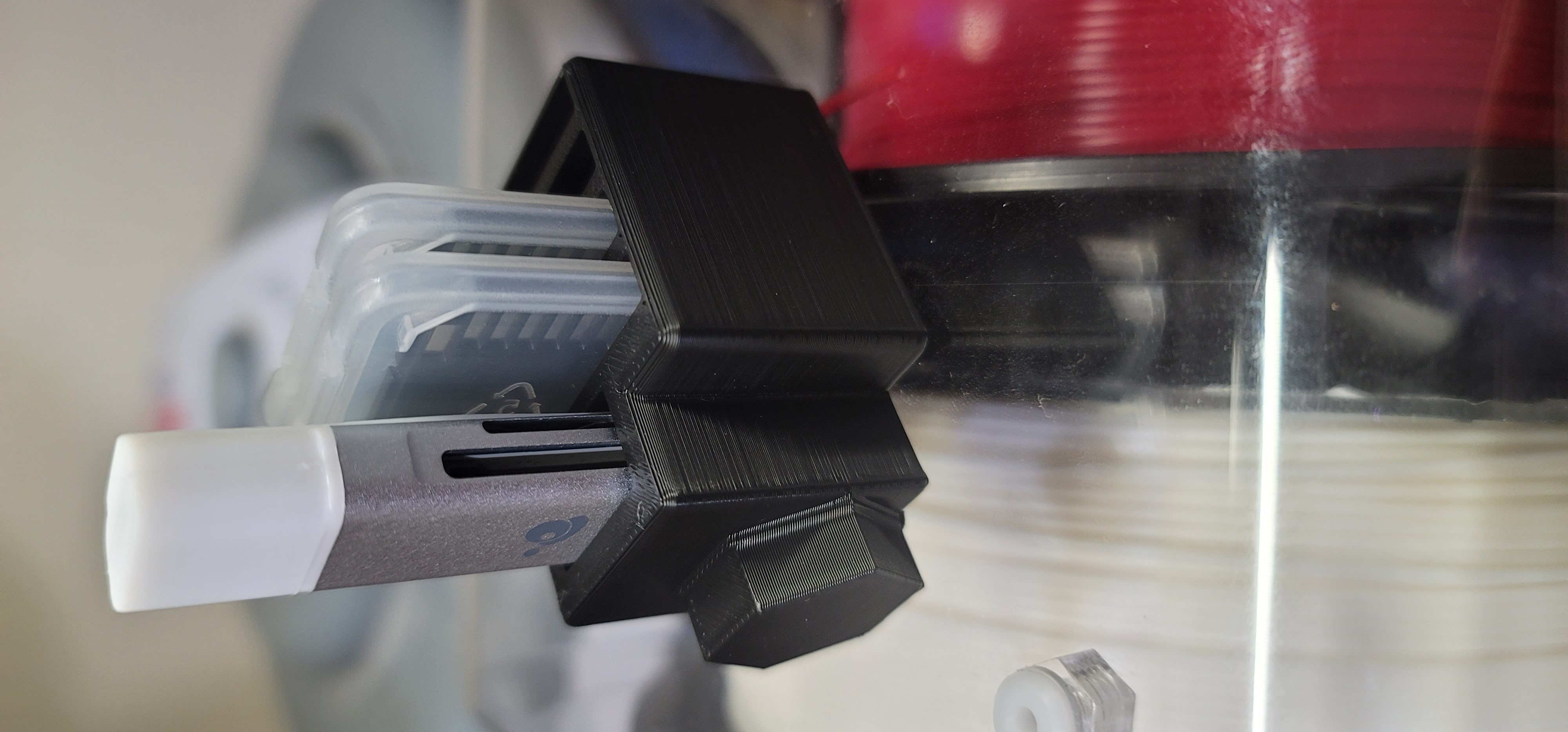 Micro/SD card case and USB reader holder by 3d Dave | Download free STL ...