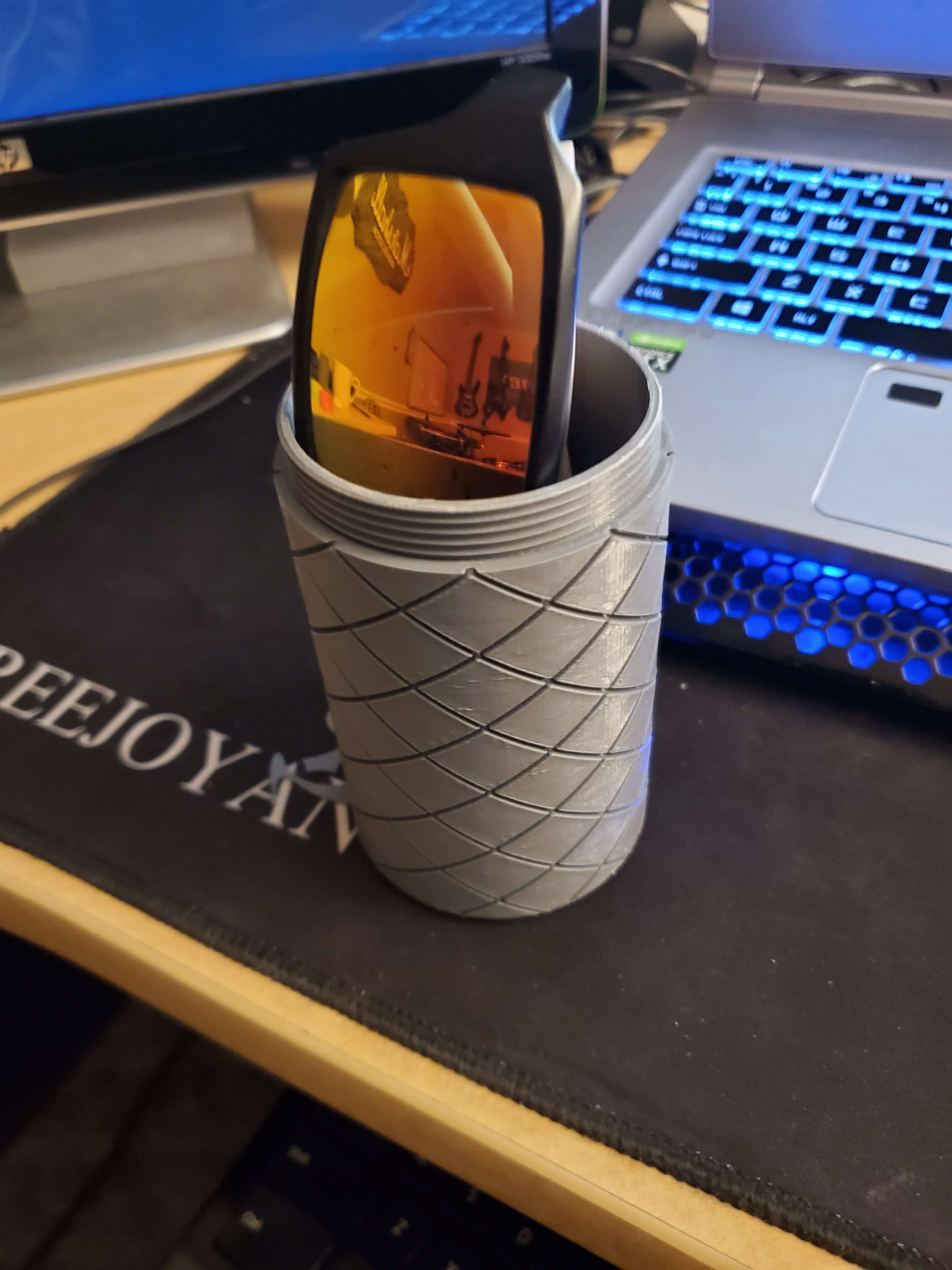 Sunglasses Case by StereoFreq by StereoFreq | Download free STL model ...