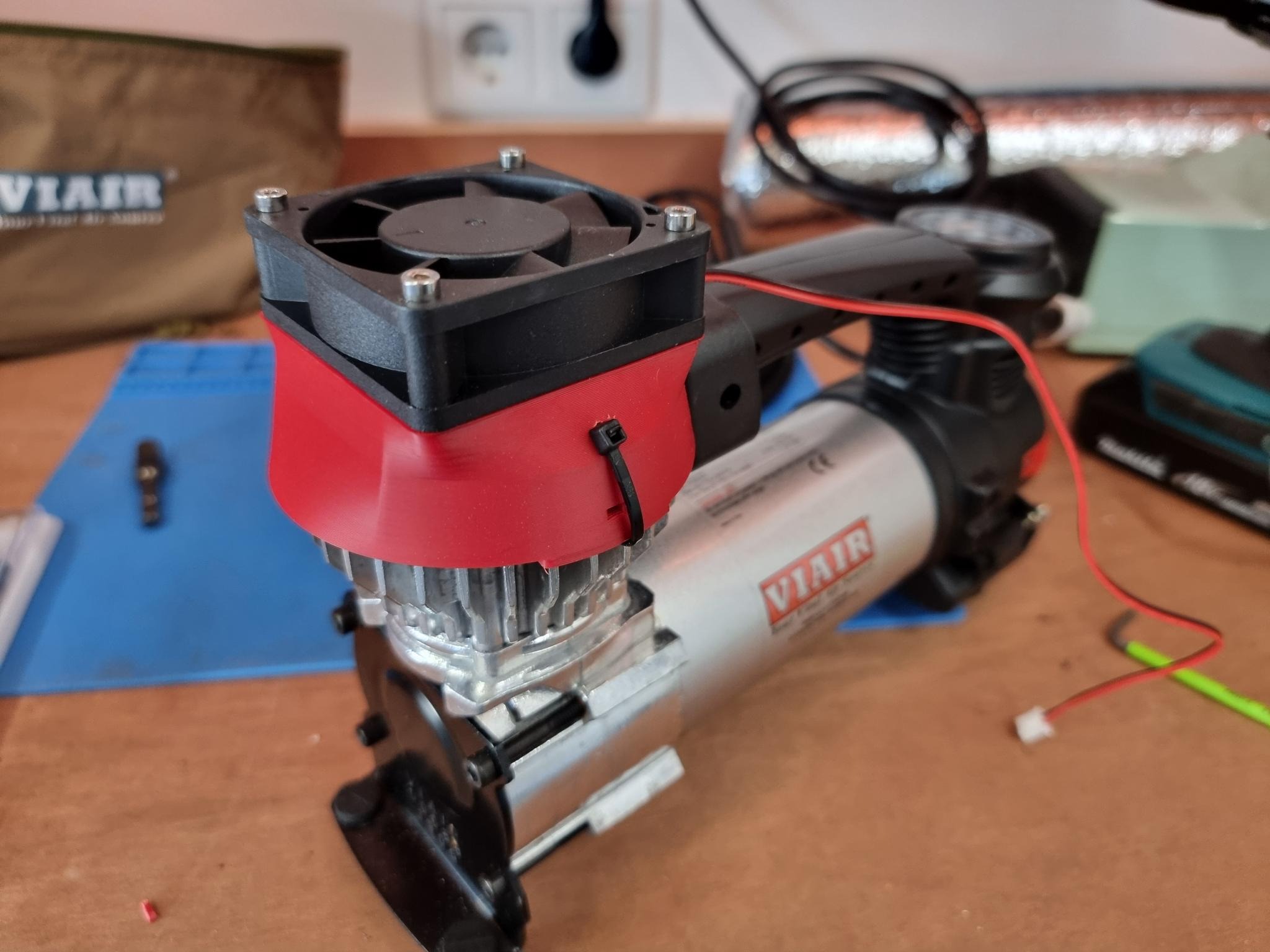 Viair 88P Compressor fan funnel by Olivier | Download free STL model ...