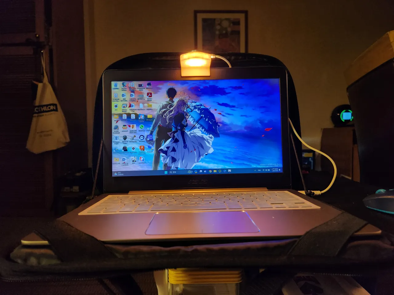 LAPTOP LIGHT CLIP by Anthony Chang | Download free STL model ...