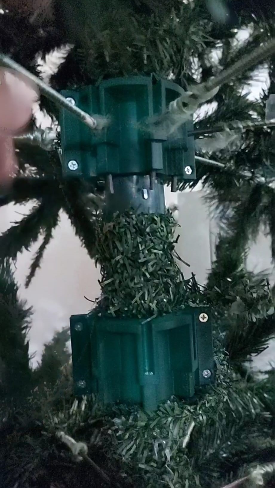 Hooks for Christmas tree branches by Omega3dProject | Download free STL ...