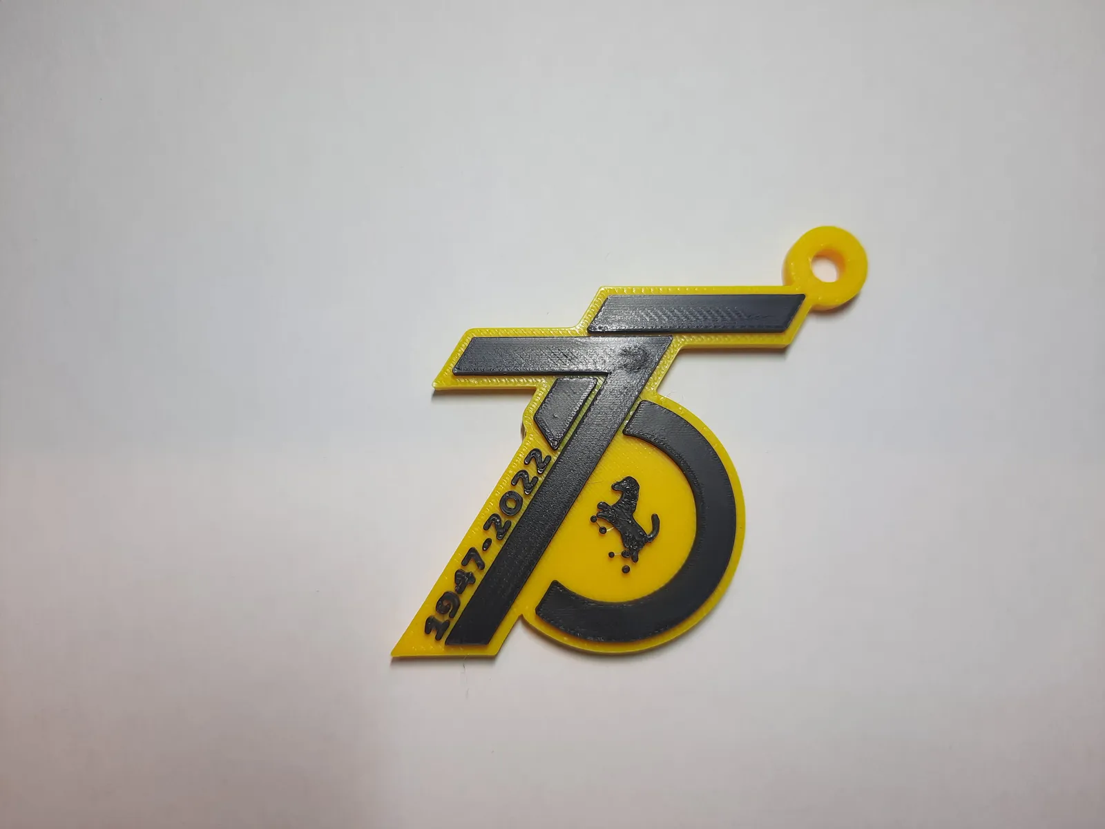 Keyrings & Novelty - 75th anniversary of Ferrari Logo Keychain - 3D ...
