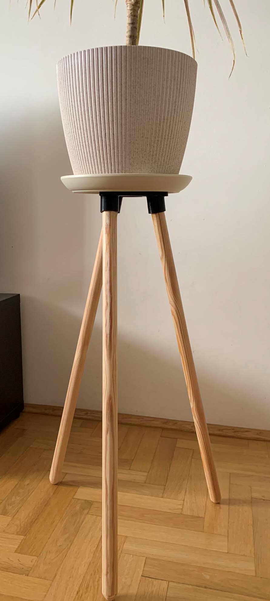 Flower stand (printed part) by Nyt | Download free STL model ...