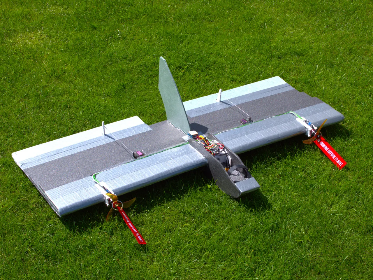 RC Plane (Ardupilot Flying Plank / Flying Wing) by Basement Creations ...