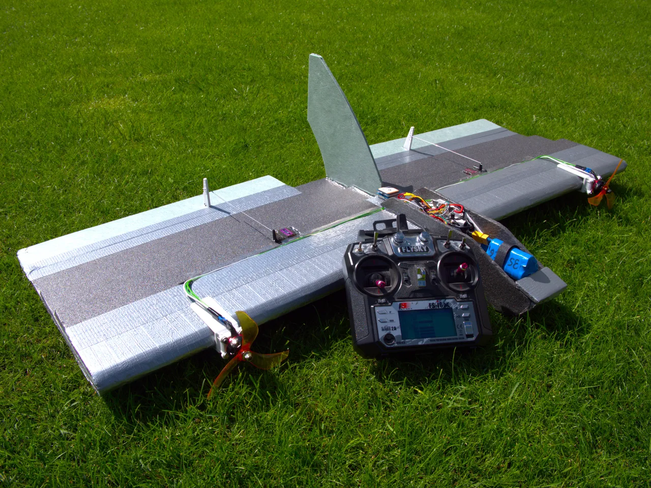RC Plane (Ardupilot Flying Plank / Flying Wing) by Basement Creations ...