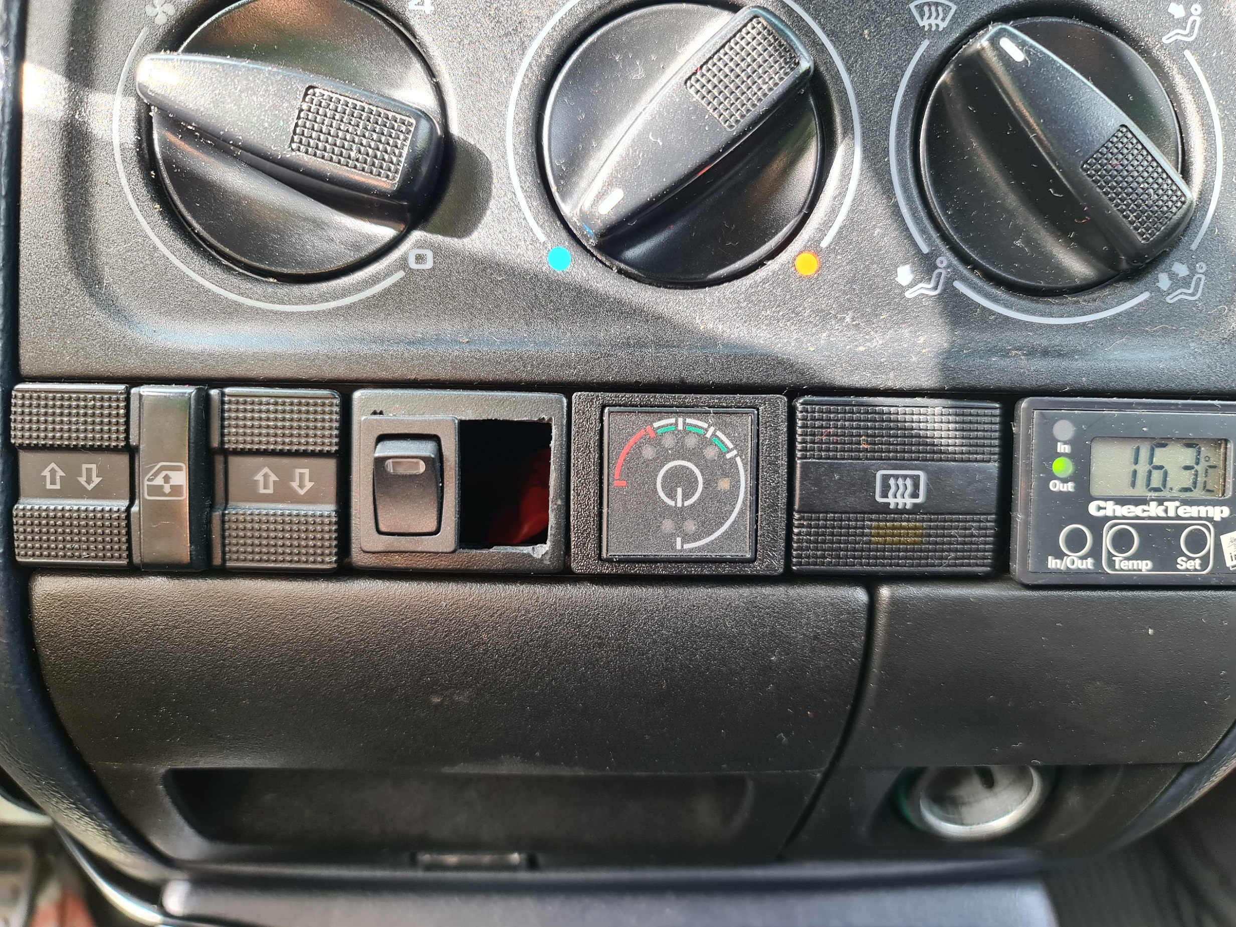 Golf MK3 panel pin for gas control button by Muse sriuboj | Download ...