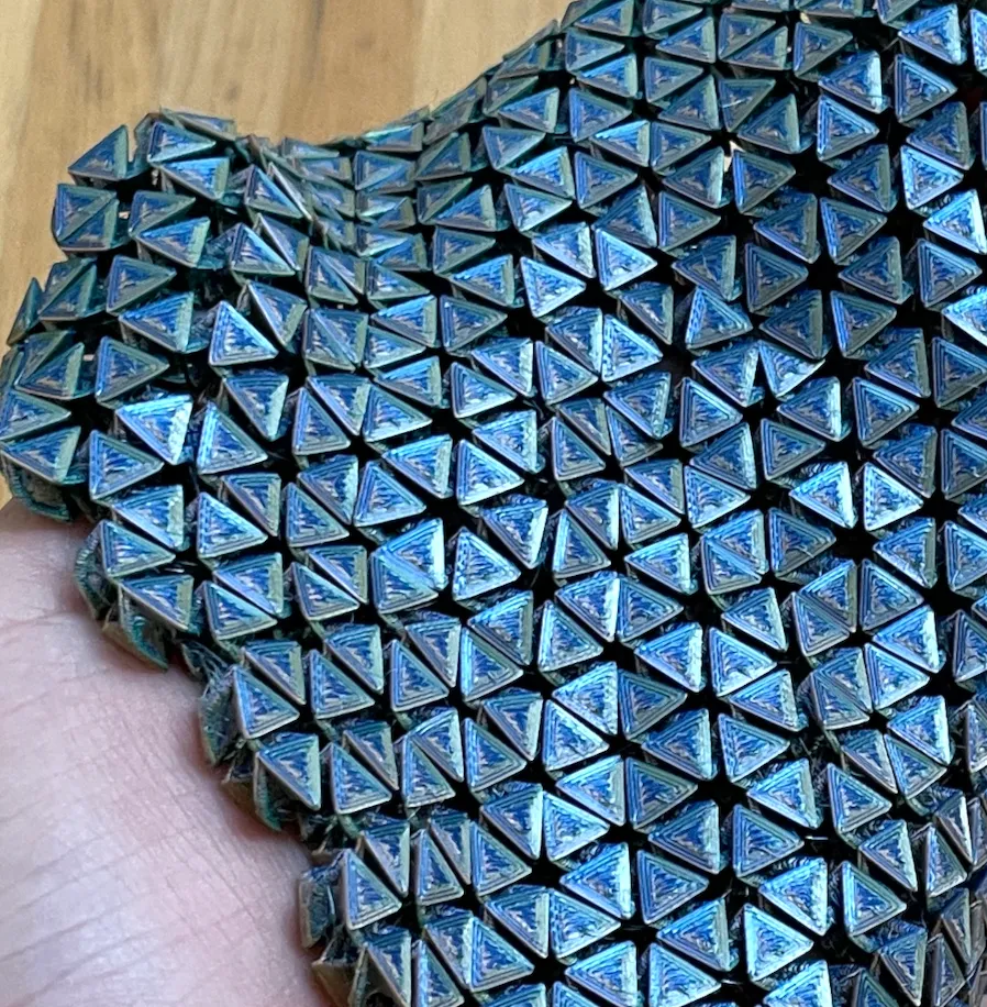 Triangle Mesh/Chainmail by Thomas B | Download free STL model | Printables.com
