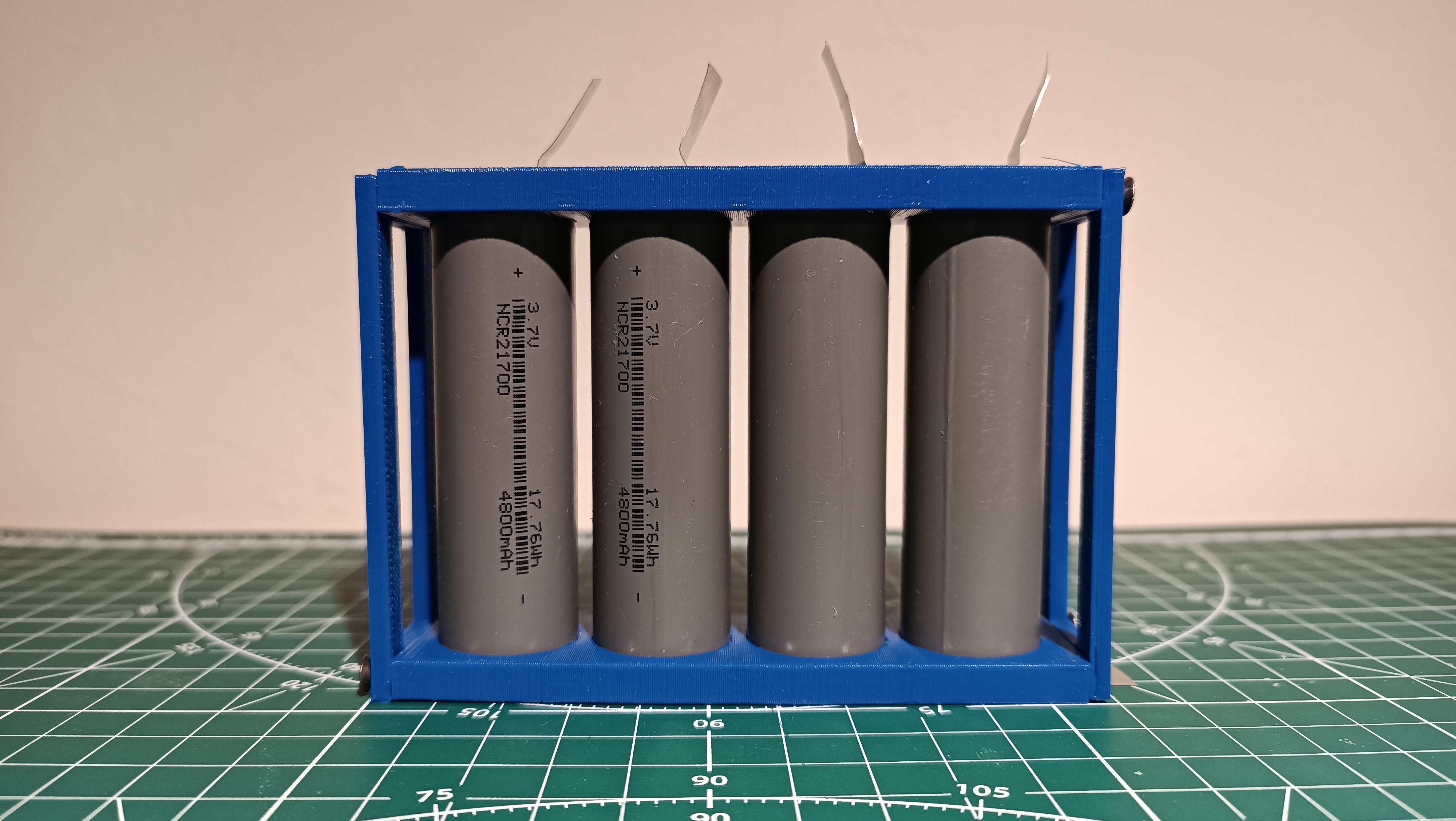 Battery Cell holder 21700 4S1P by Marat Mityanov | Download free STL ...