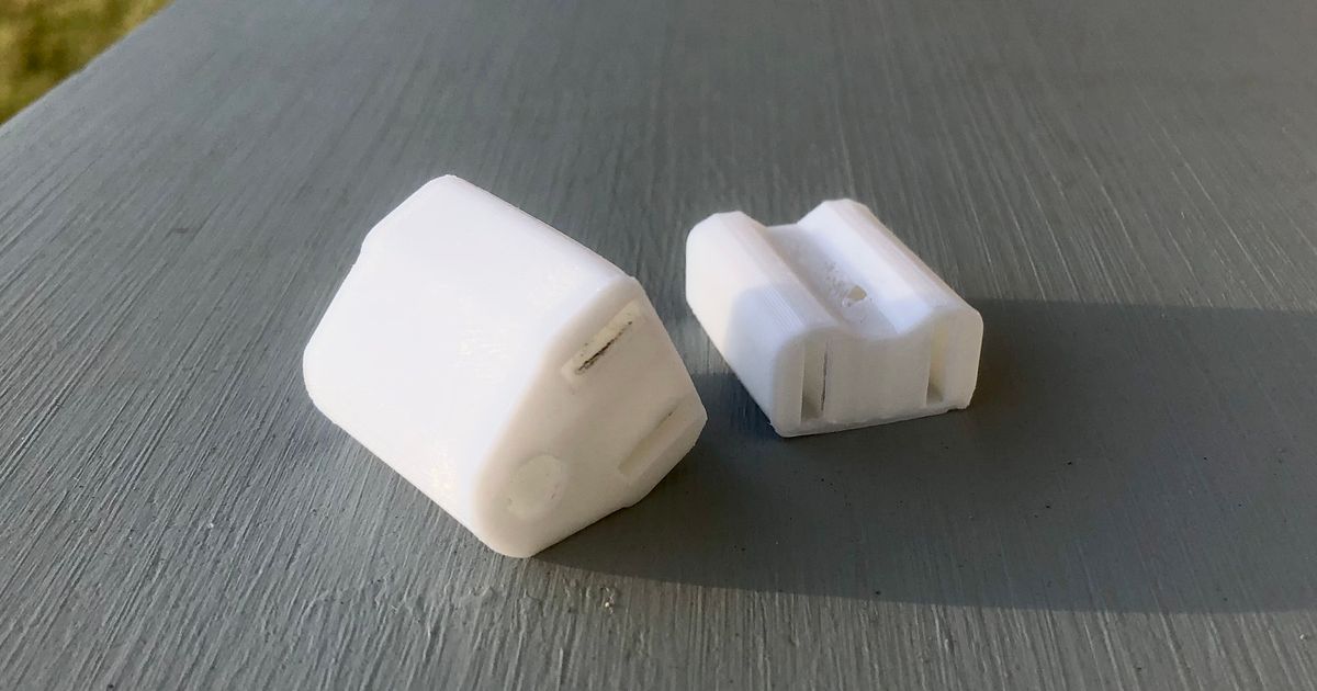 Prong cover for most Electrical Plugs by Grandsnail | Download free STL ...