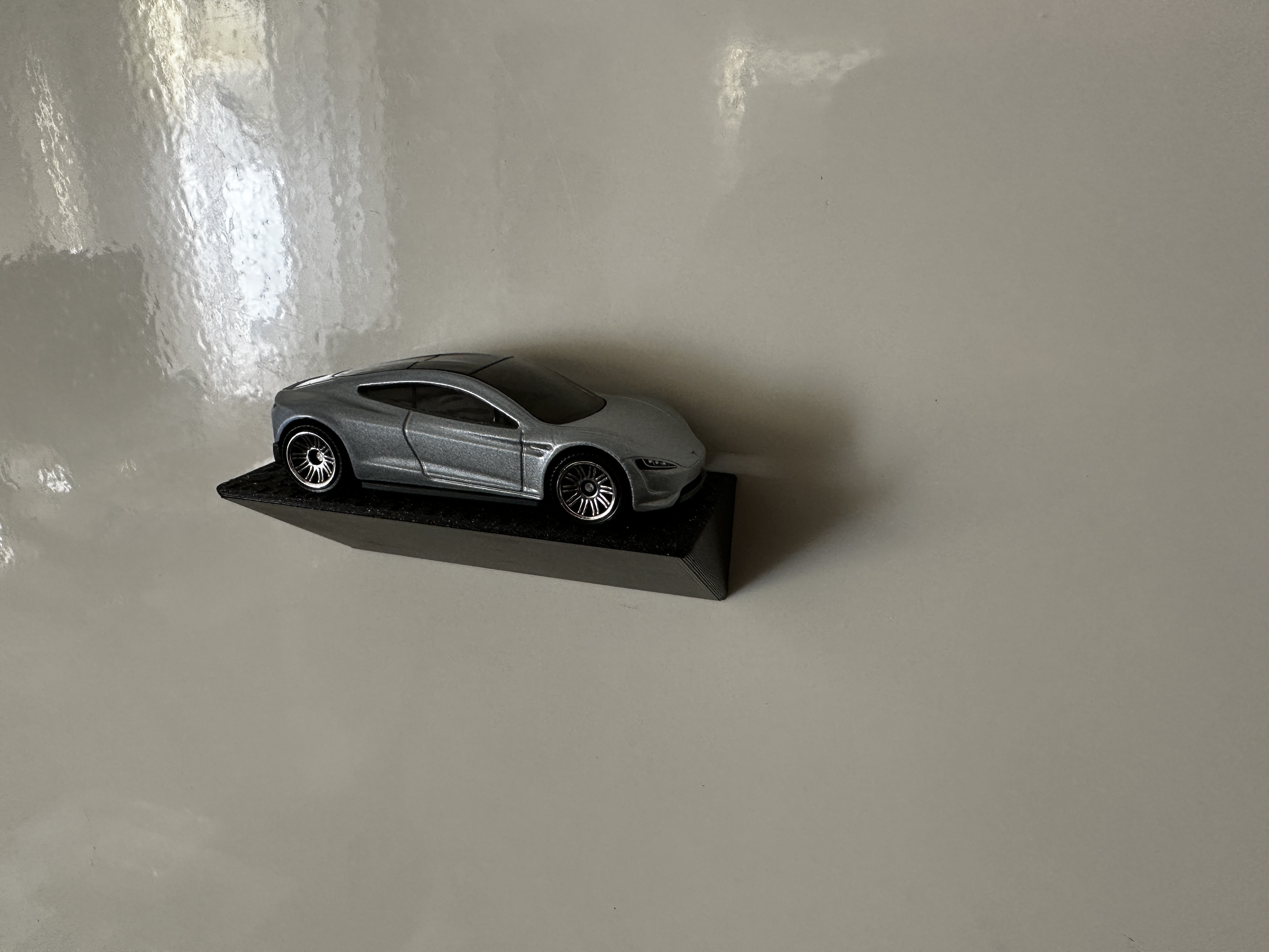 Hot Wheels magnetic holder whiteboard or fridge by RutgerM | Download ...