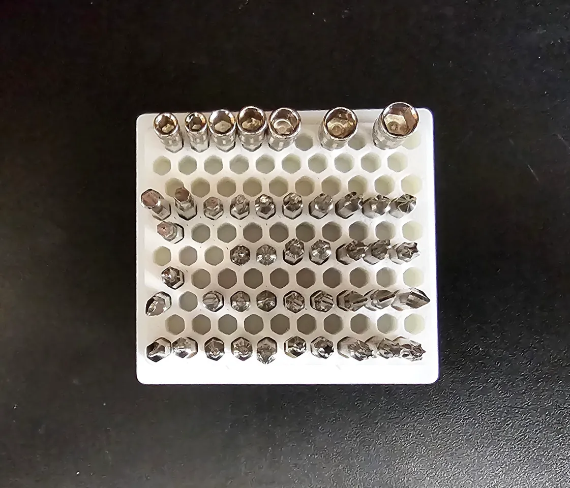 4mm Hex Bit Storage by M Reynolds | Download free STL model ...