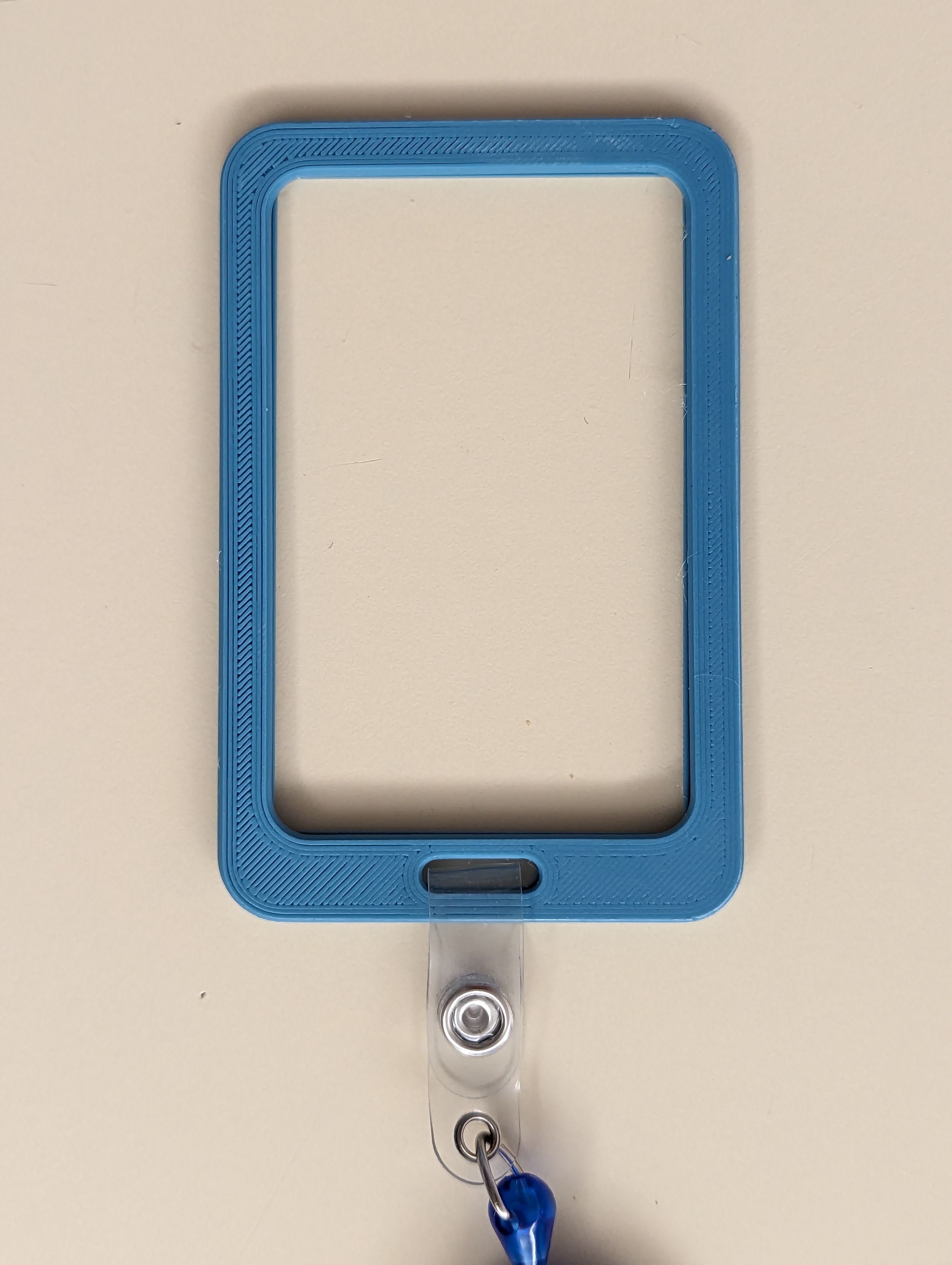Badge-Holder with slot by Lilchoochoo | Download free STL model ...