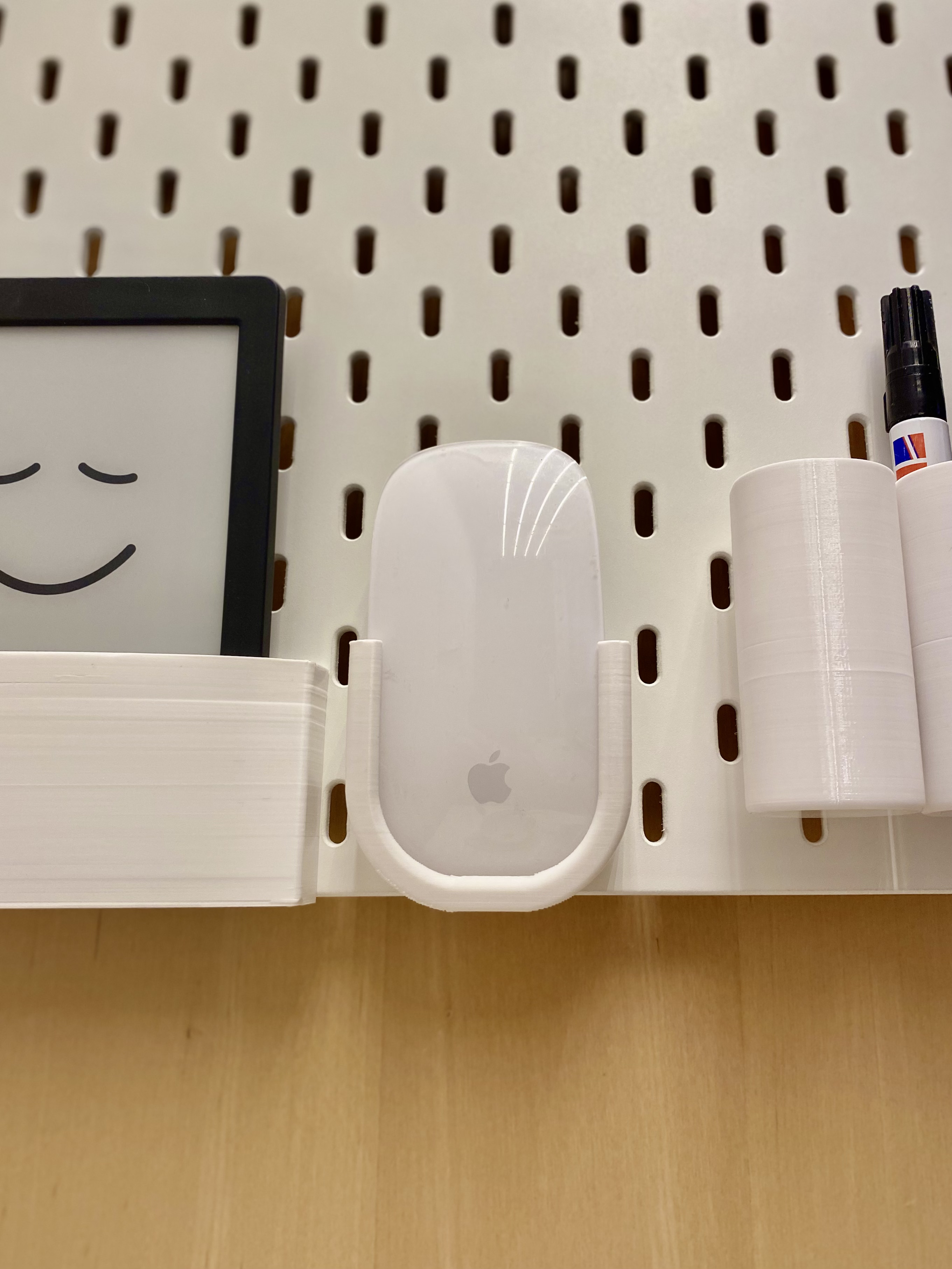 Magic Mouse Pegboard Holder IKEA Skadis by Jannik | Download free STL ...