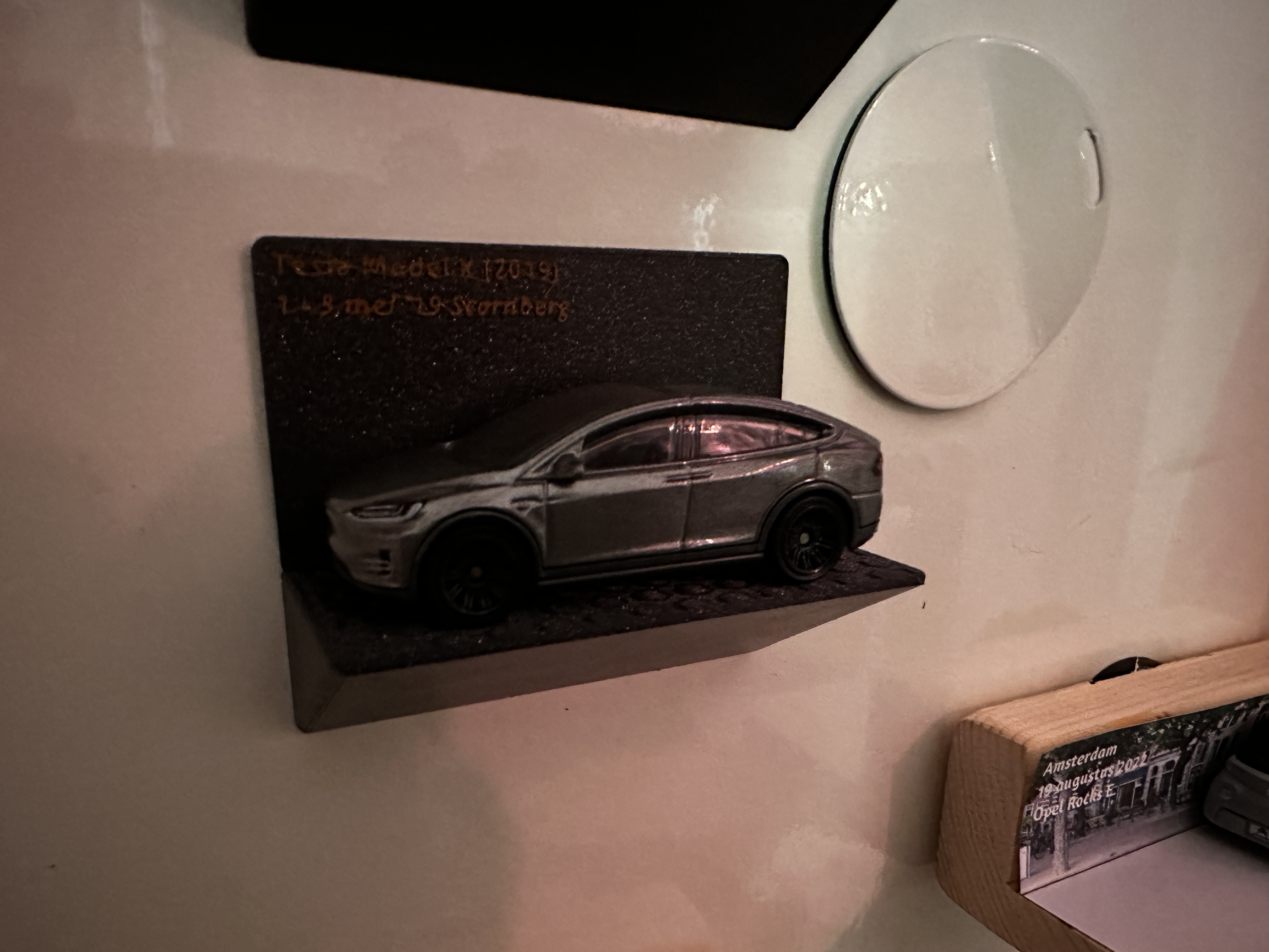Hot Wheels magnetic holder whiteboard or fridge with sign by RutgerM ...