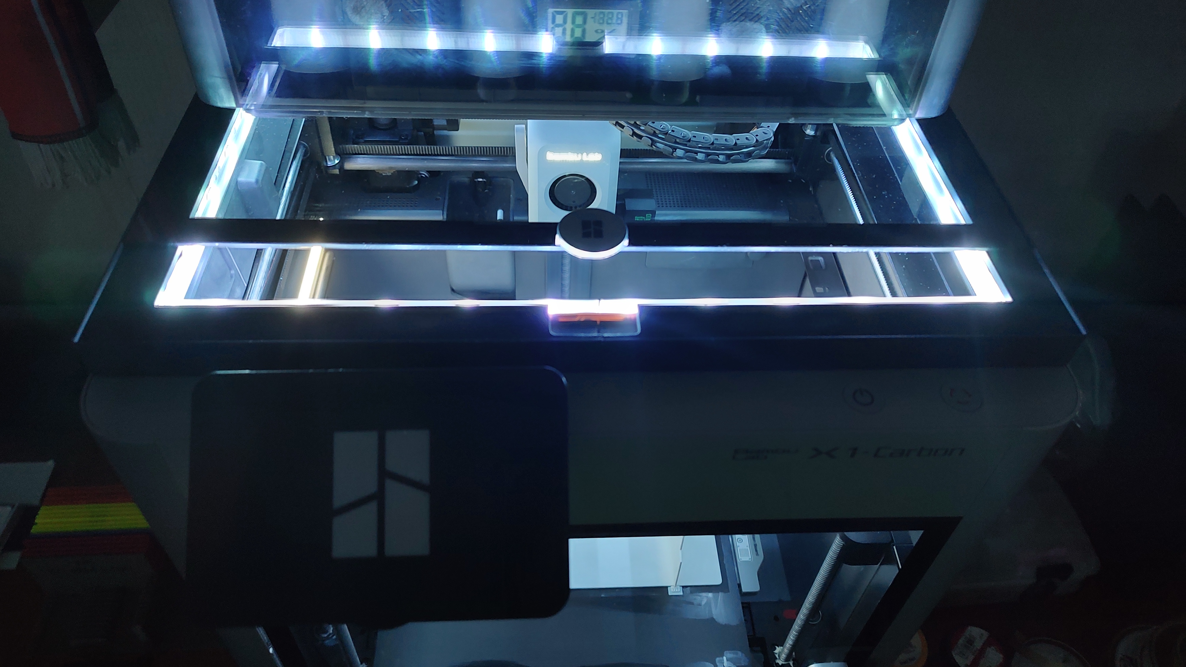 "Slide & open" led lid frame for Bambu printers von Smith82_ITA ...