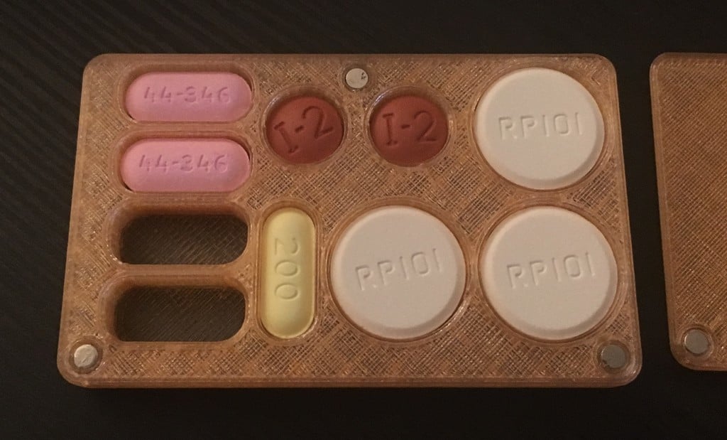 Travel Pill Case by PteroDancer | Download free STL model | Printables.com