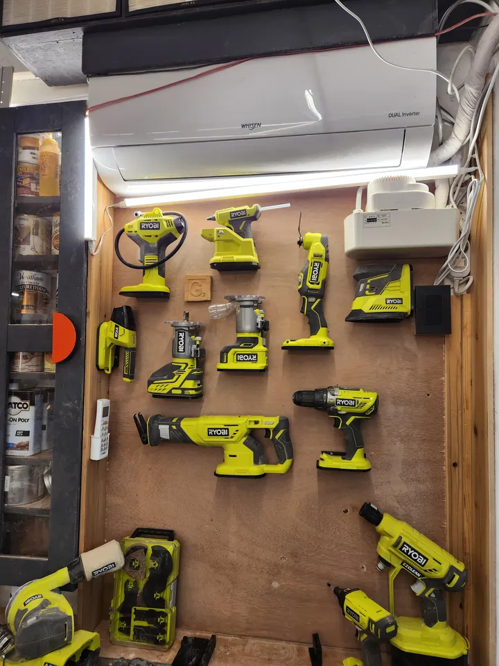 Ryobi One+ Wall Mount Shelf by Gareth | Download free STL model ...