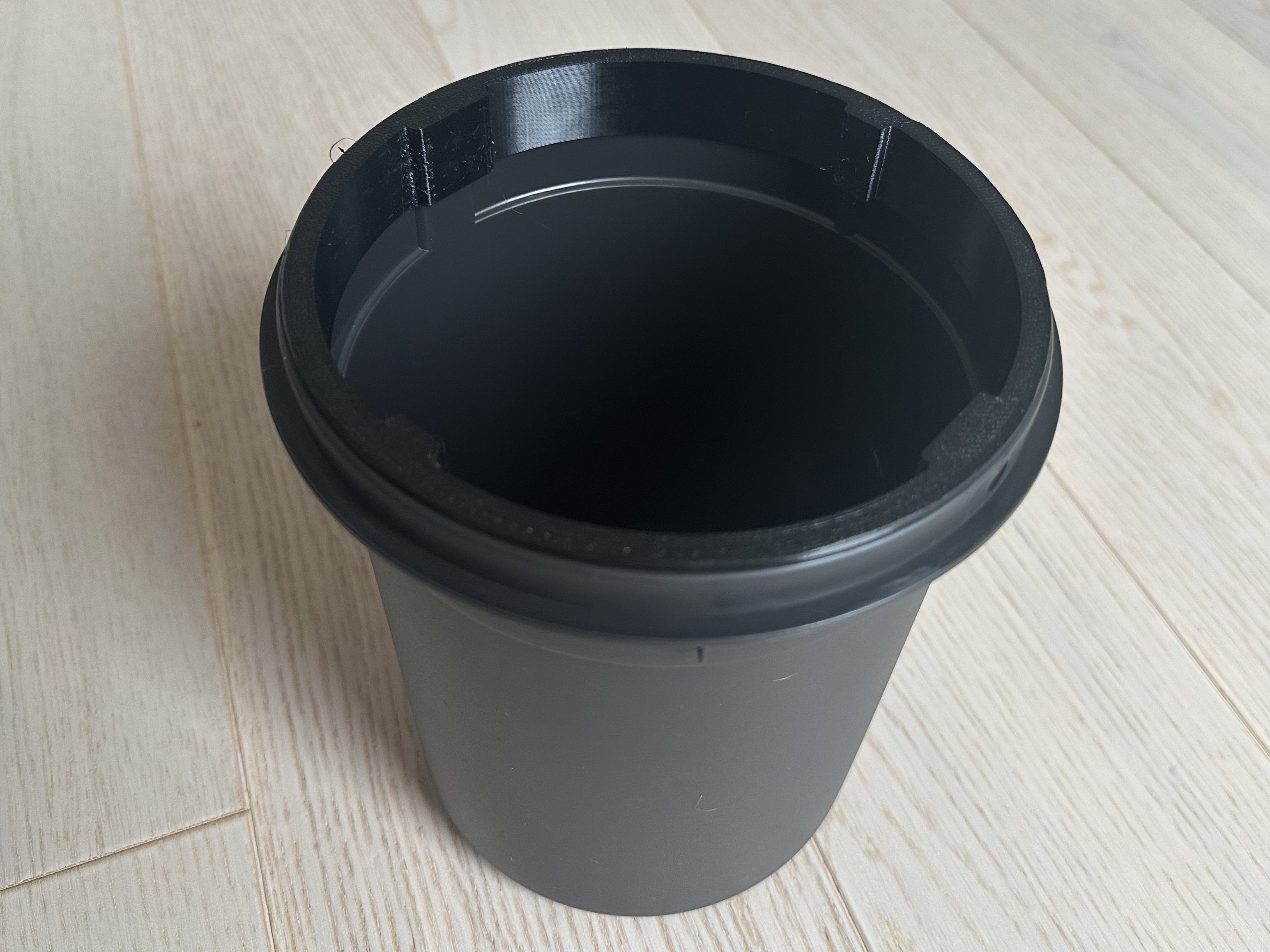 EKOLN Trash Bag Retainer Ring by JP | Download free STL model ...