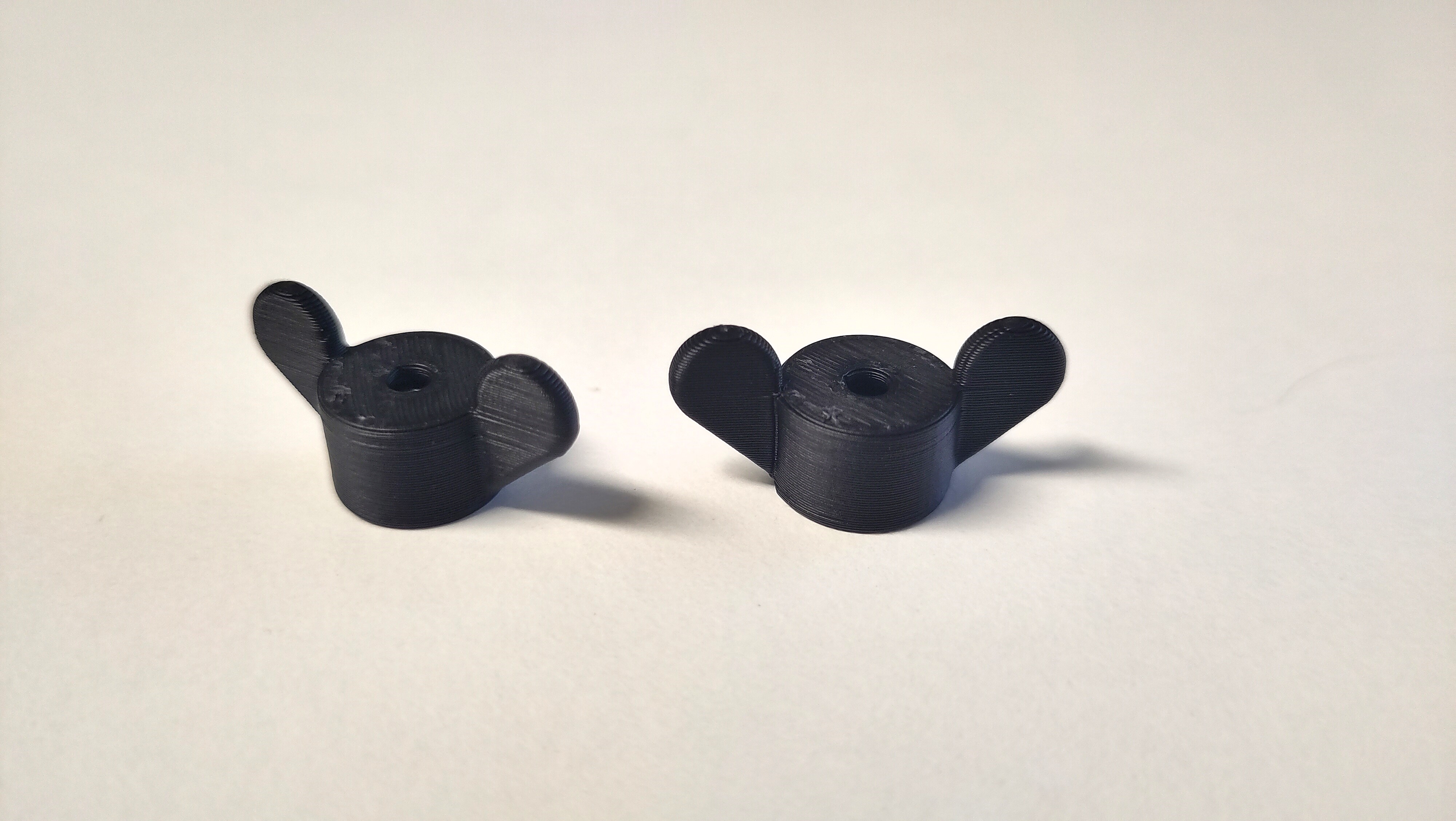 Wing Nut M3 with enclosed nut by Stopper | Download free STL model ...